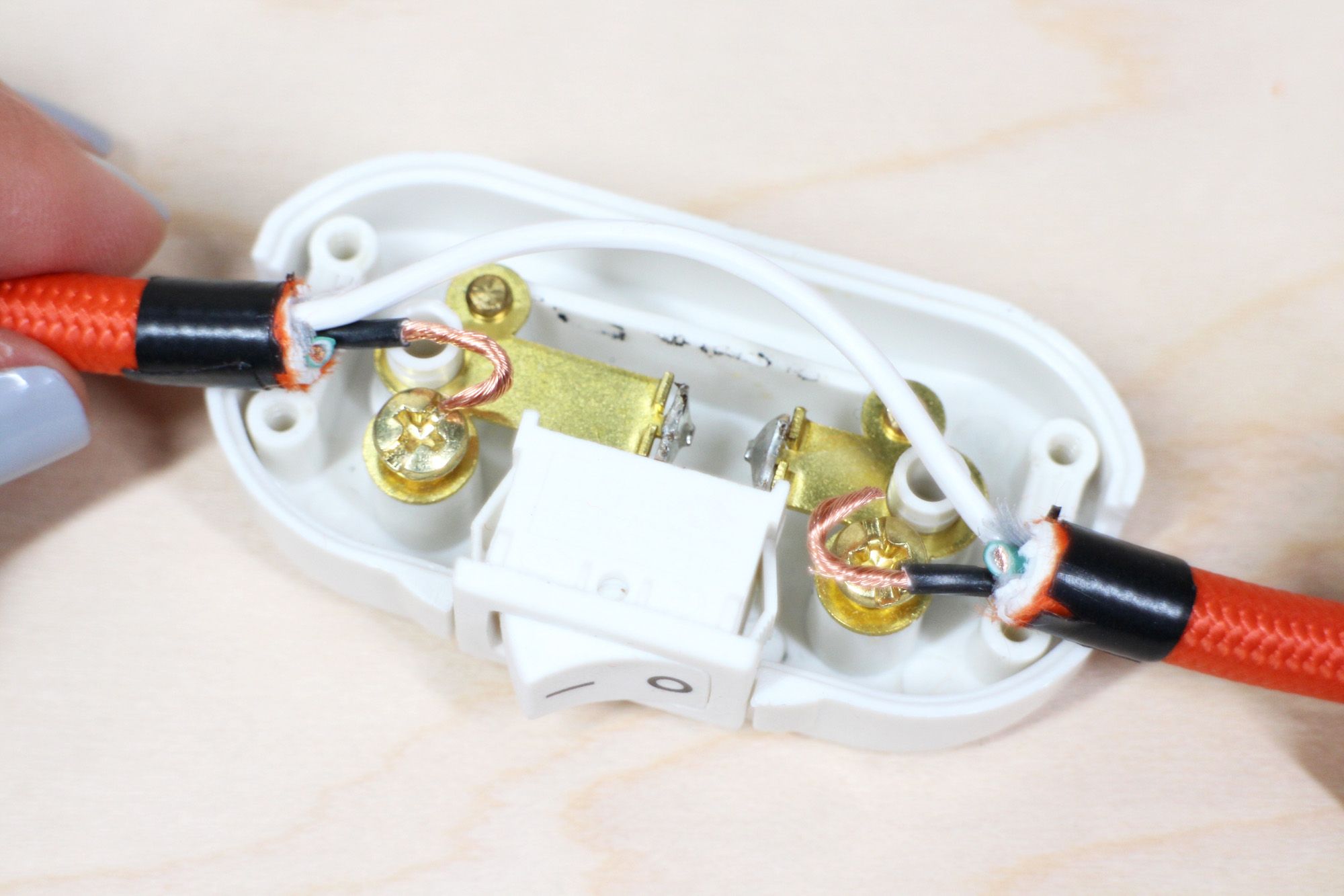 Wiring Line Switches : 5 Steps - Instructables