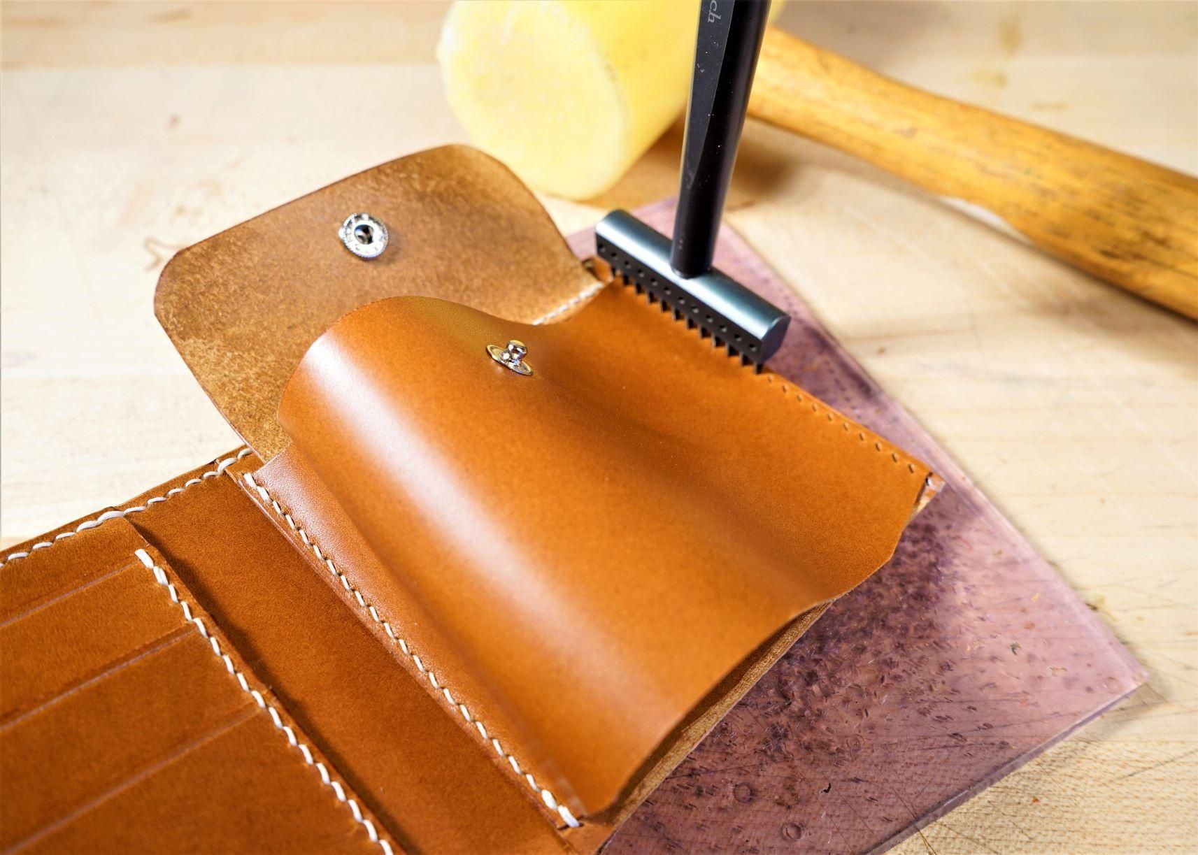Leather Coin Pouch Wallet : 14 Steps (with Pictures) - Instructables