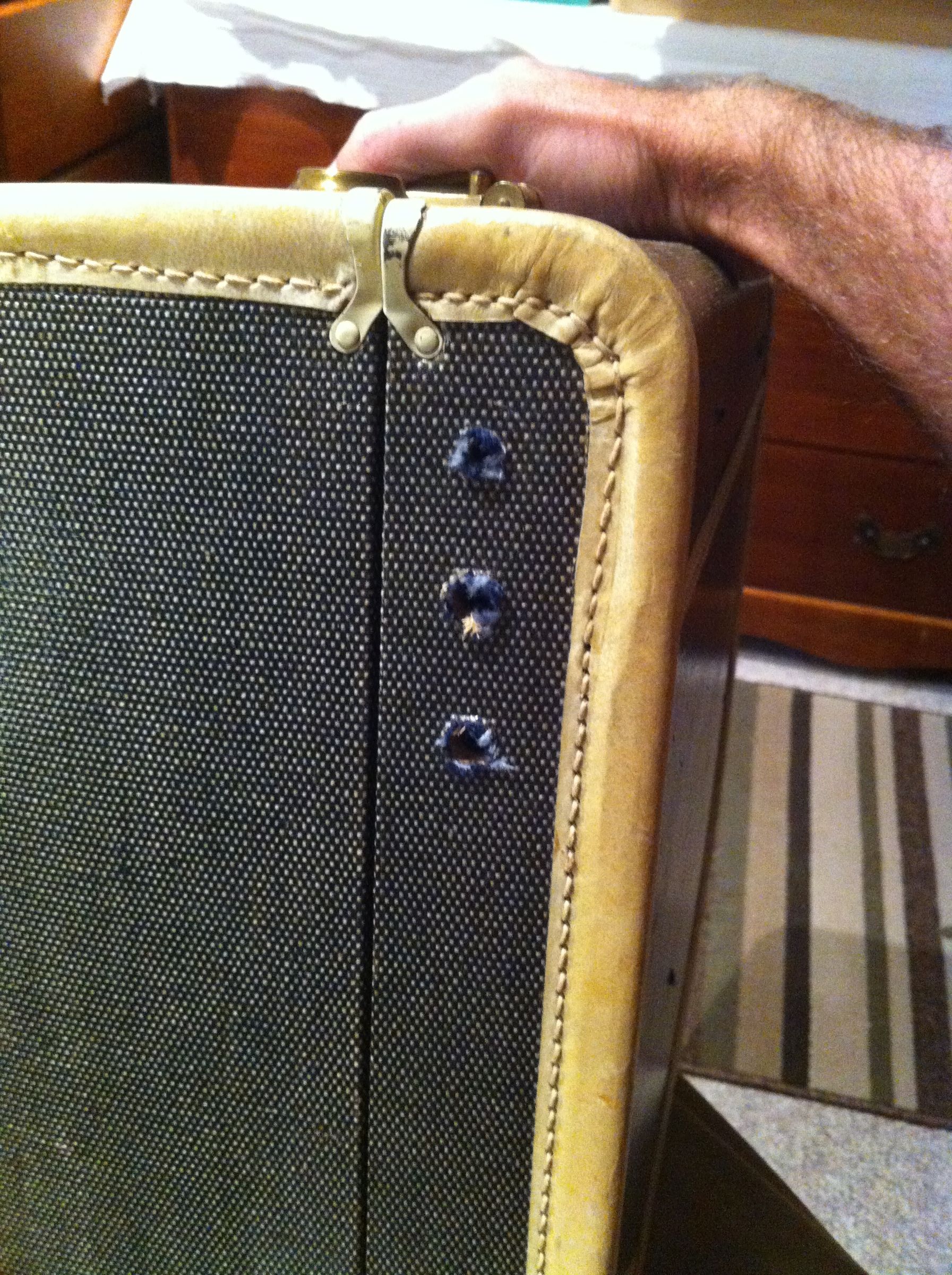 Vintage Beat Box Suitcase : 7 Steps (with Pictures) - Instructables