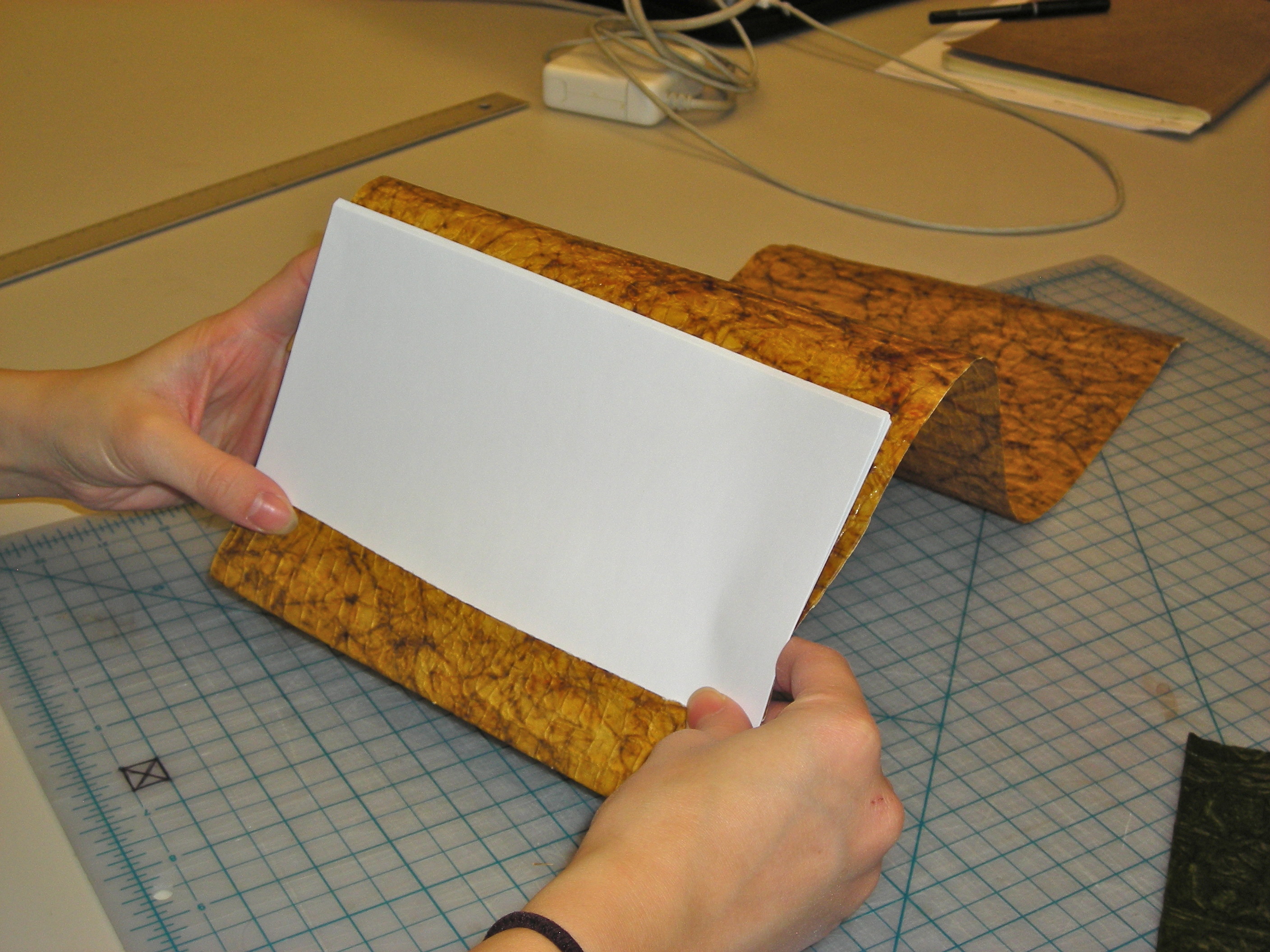 How to Sew a Softcover Pamphlet : 7 Steps (with Pictures) - Instructables