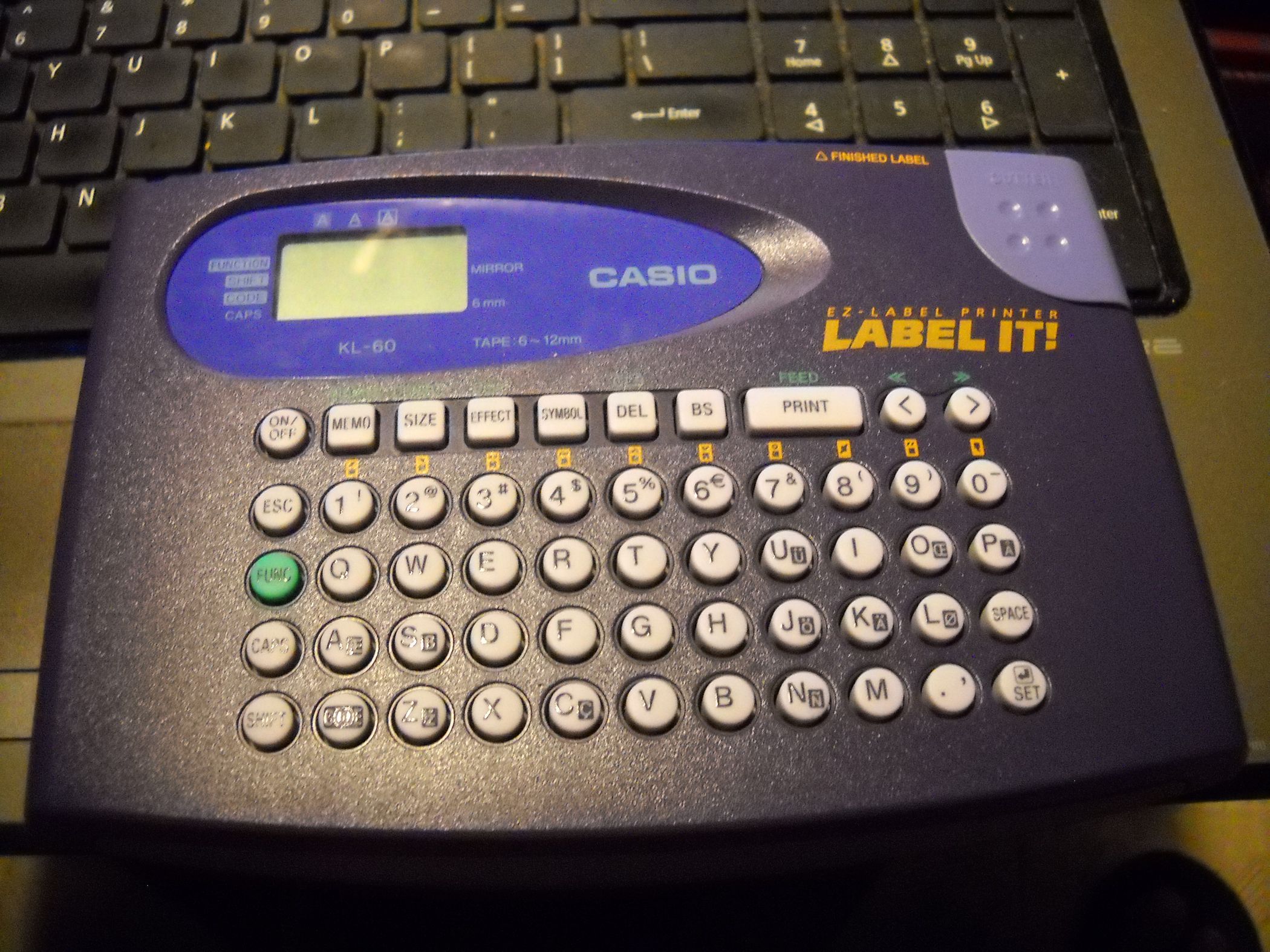 (15) Cassio Label Maker, Battery Operated to Solar Pluggable ...