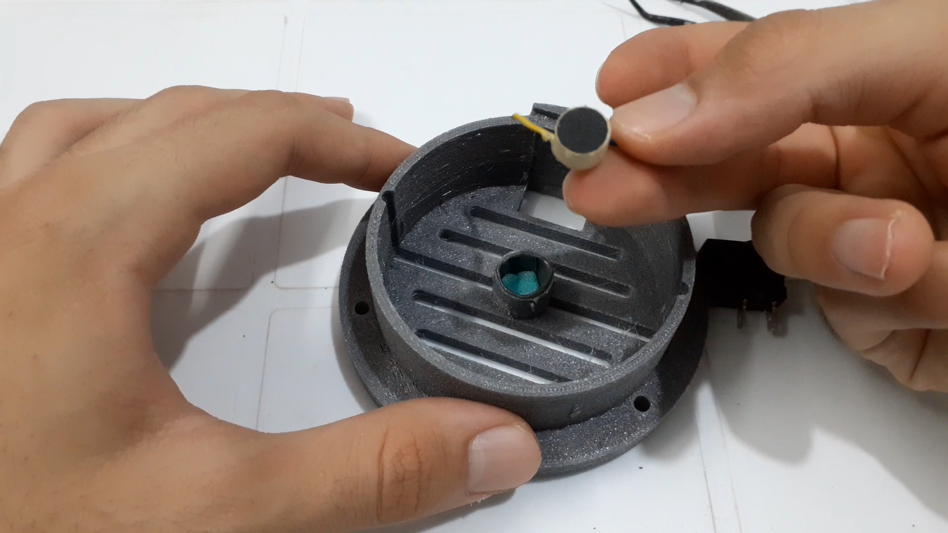 Make a Megaphone : 9 Steps (with Pictures) - Instructables