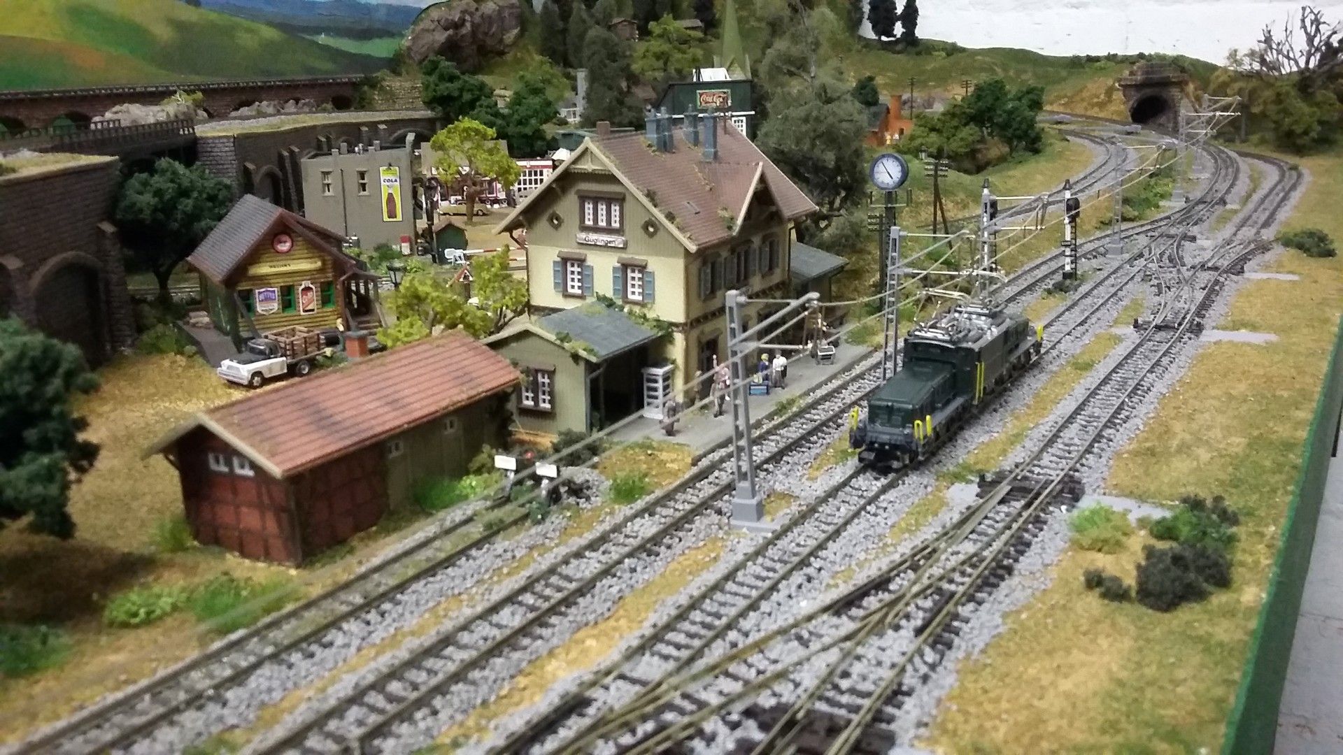 LooVille ModelRailroad : 25 Steps (with Pictures) - Instructables