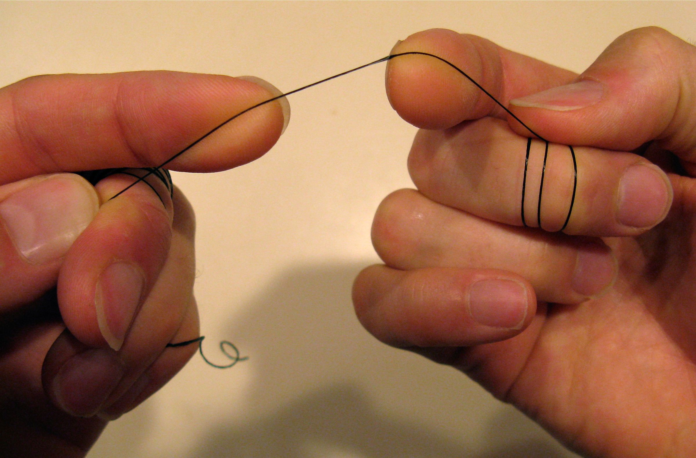 How to Floss Your Teeth : 7 Steps (with Pictures) - Instructables