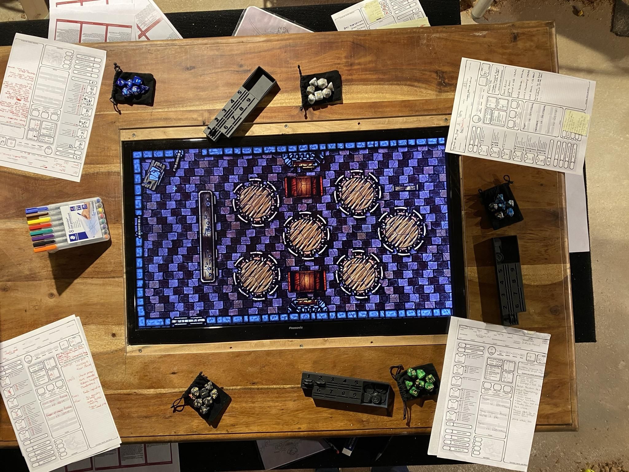 The Ultimate D&D Tabel : 9 Steps (with Pictures) - Instructables