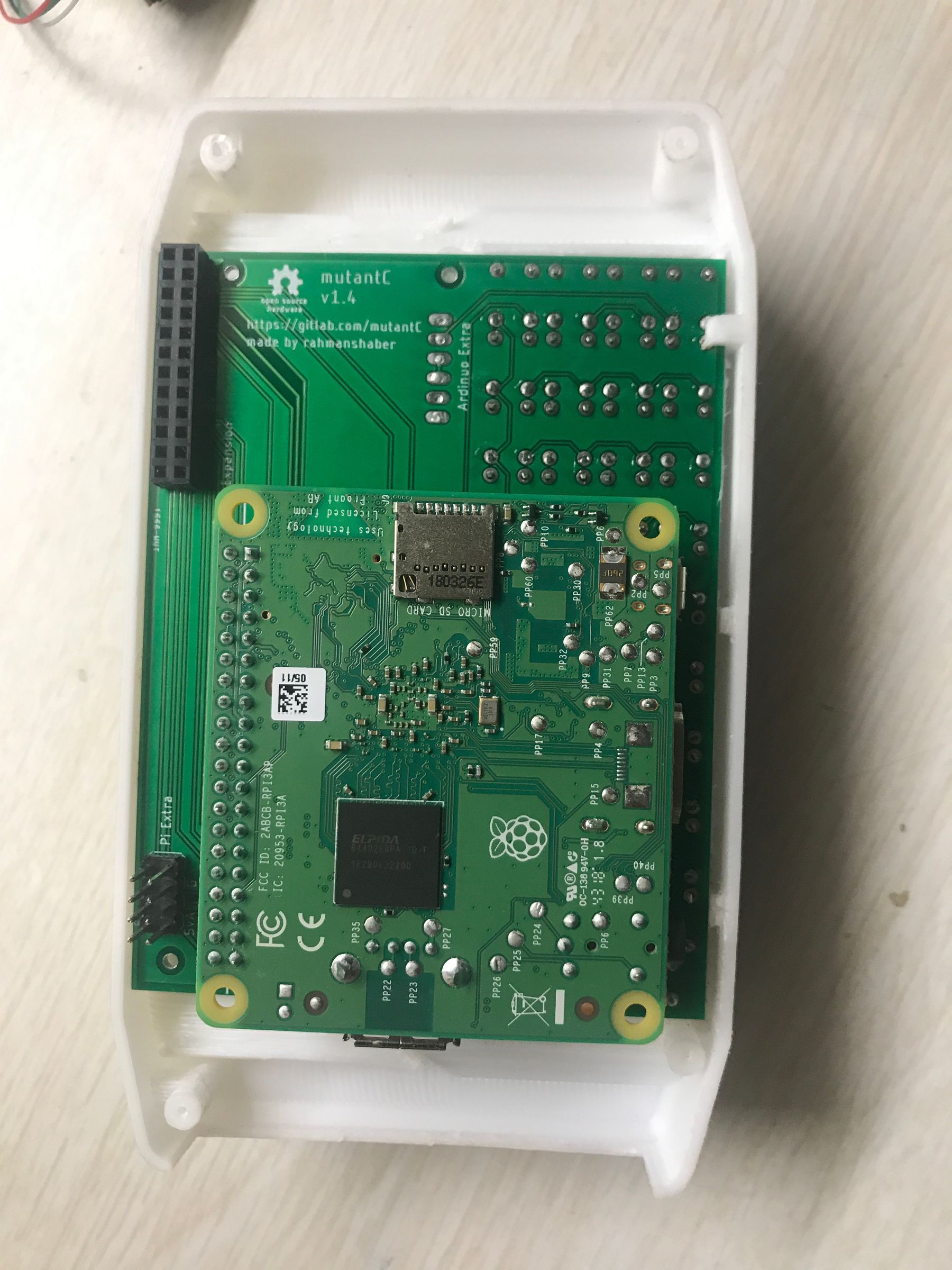 MutantC - an Easy to Build Raspberry Pi Handheld/UMPC : 9 Steps - Instructables