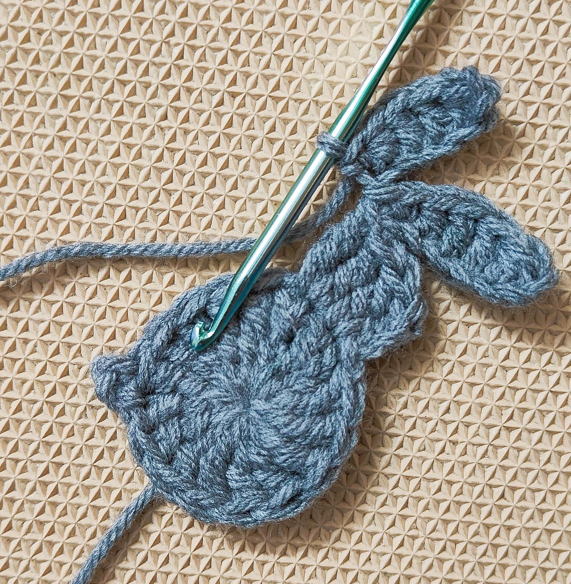 How to Crochet Easter Bunny Applique : 4 Steps (with Pictures ...