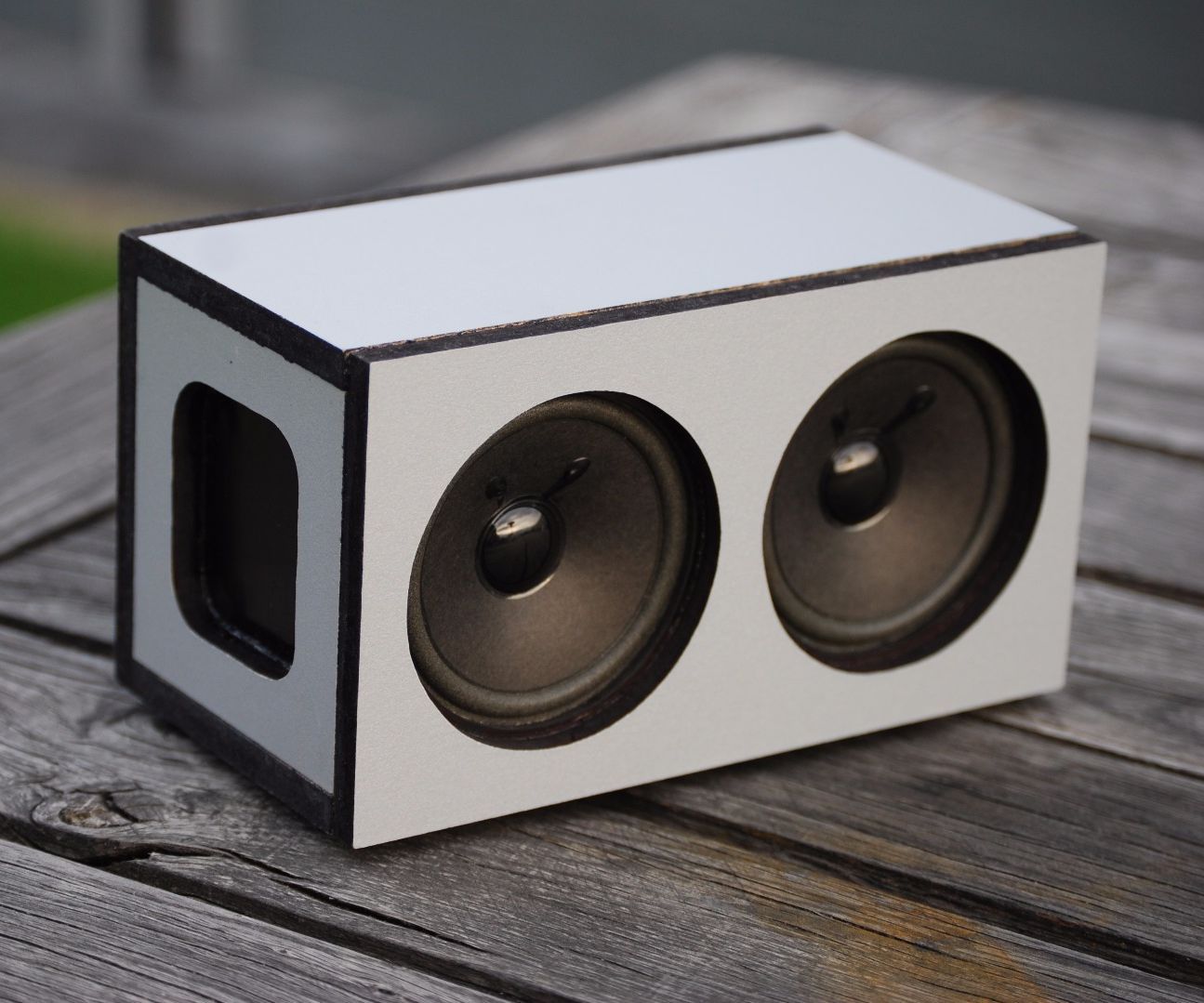 Powerful Portable Bluetooth Speaker 2x5W : 4 Steps (with Pictures ...