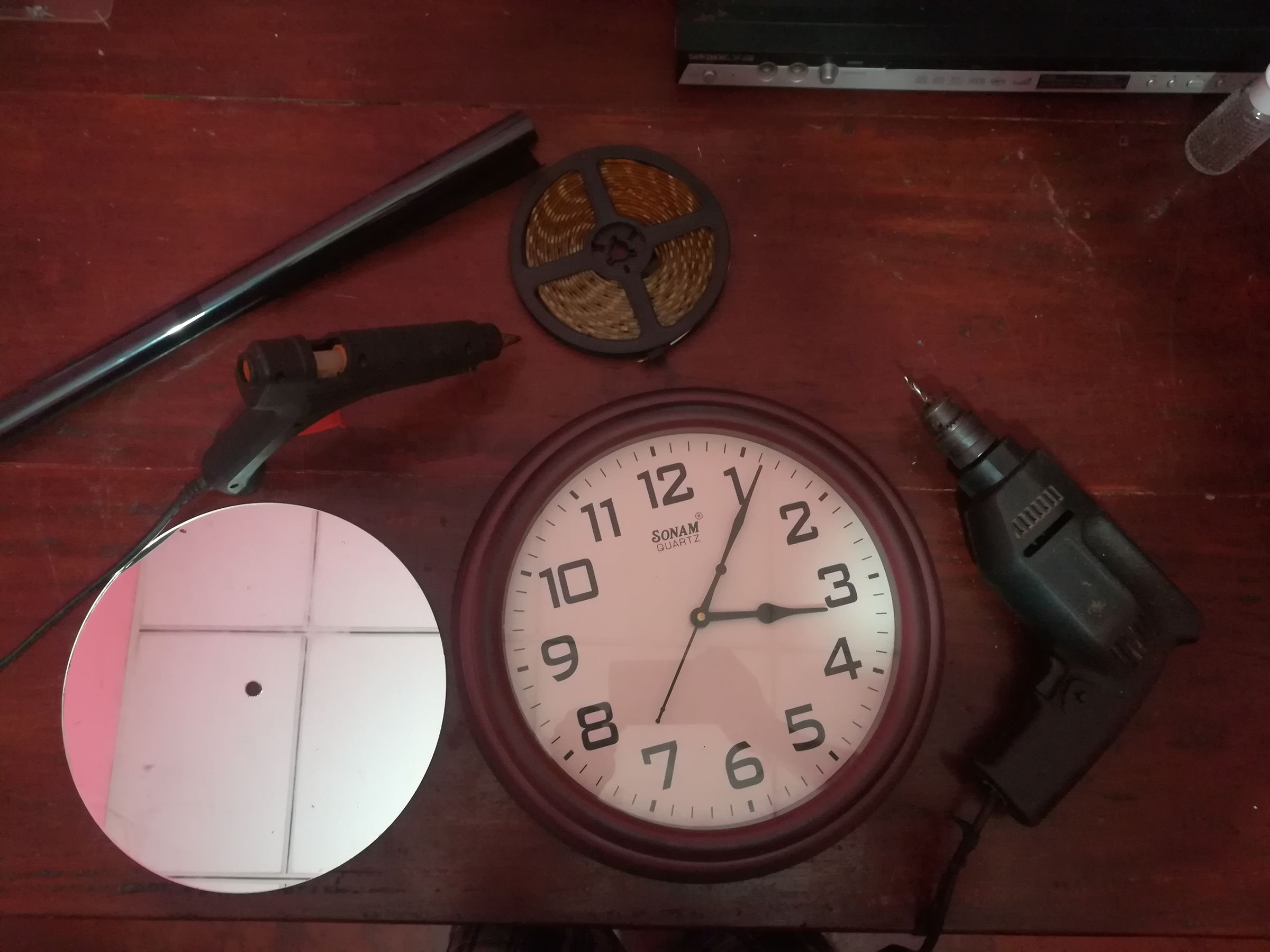 Easy DIY Infinity Mirror Clock : 3 Steps - Instructables