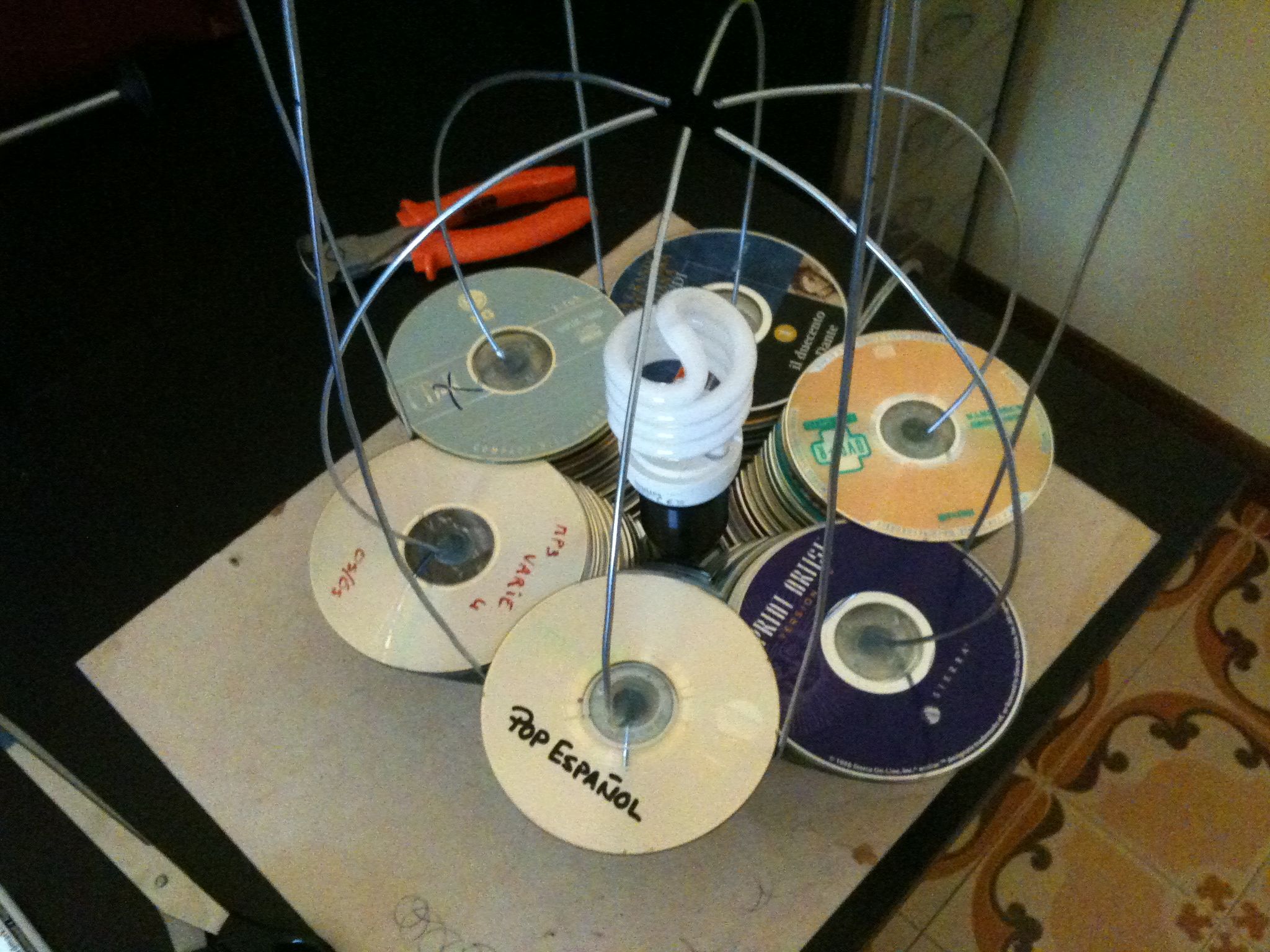 Recycled CDs Lamp : 5 Steps (with Pictures) - Instructables