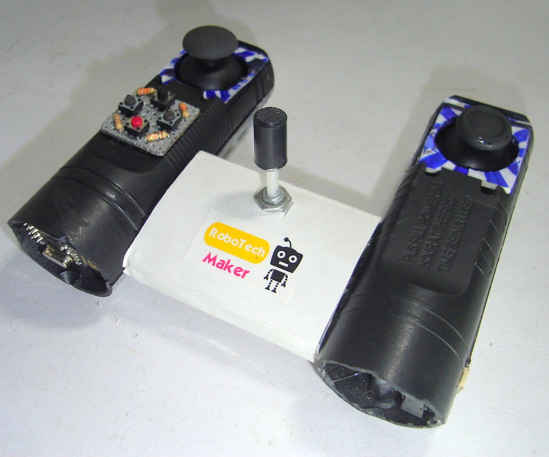 DIY WIRELESS REMOTE CONTROLLER FOR ROBOTS, RC BOATS .. : 7 Steps (with ...