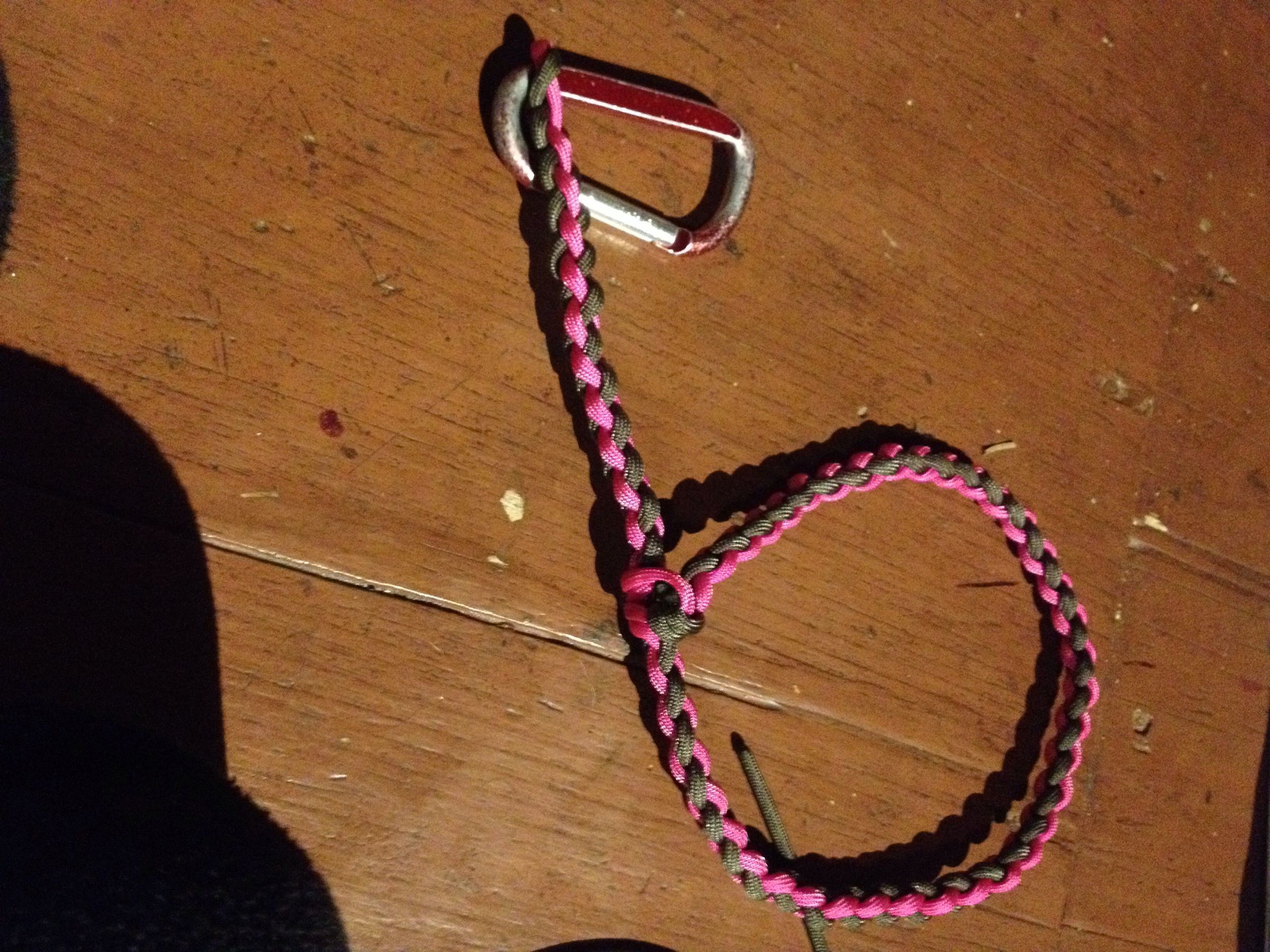 Adjustable Paracord Lanyard : 7 Steps - Instructables