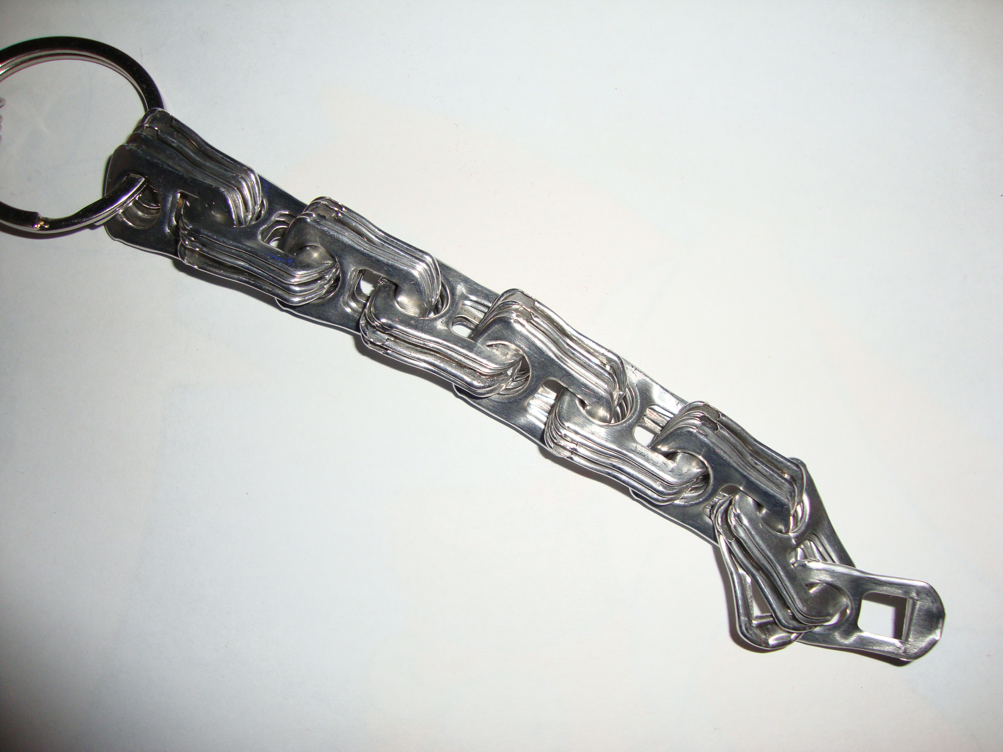 Can Lid Top Chains : 6 Steps - Instructables