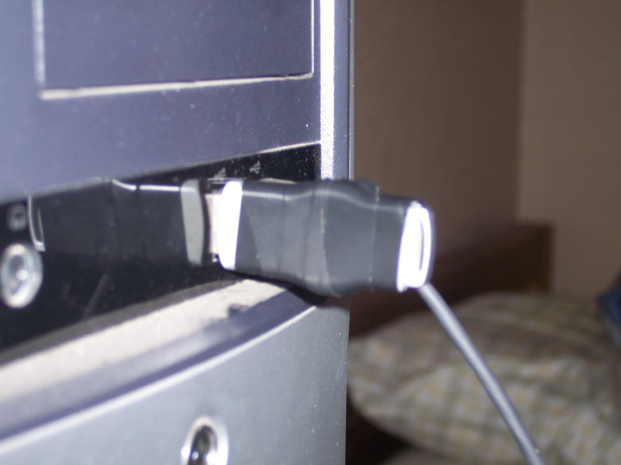 How to Fix a USB Flash Drive : 6 Steps - Instructables