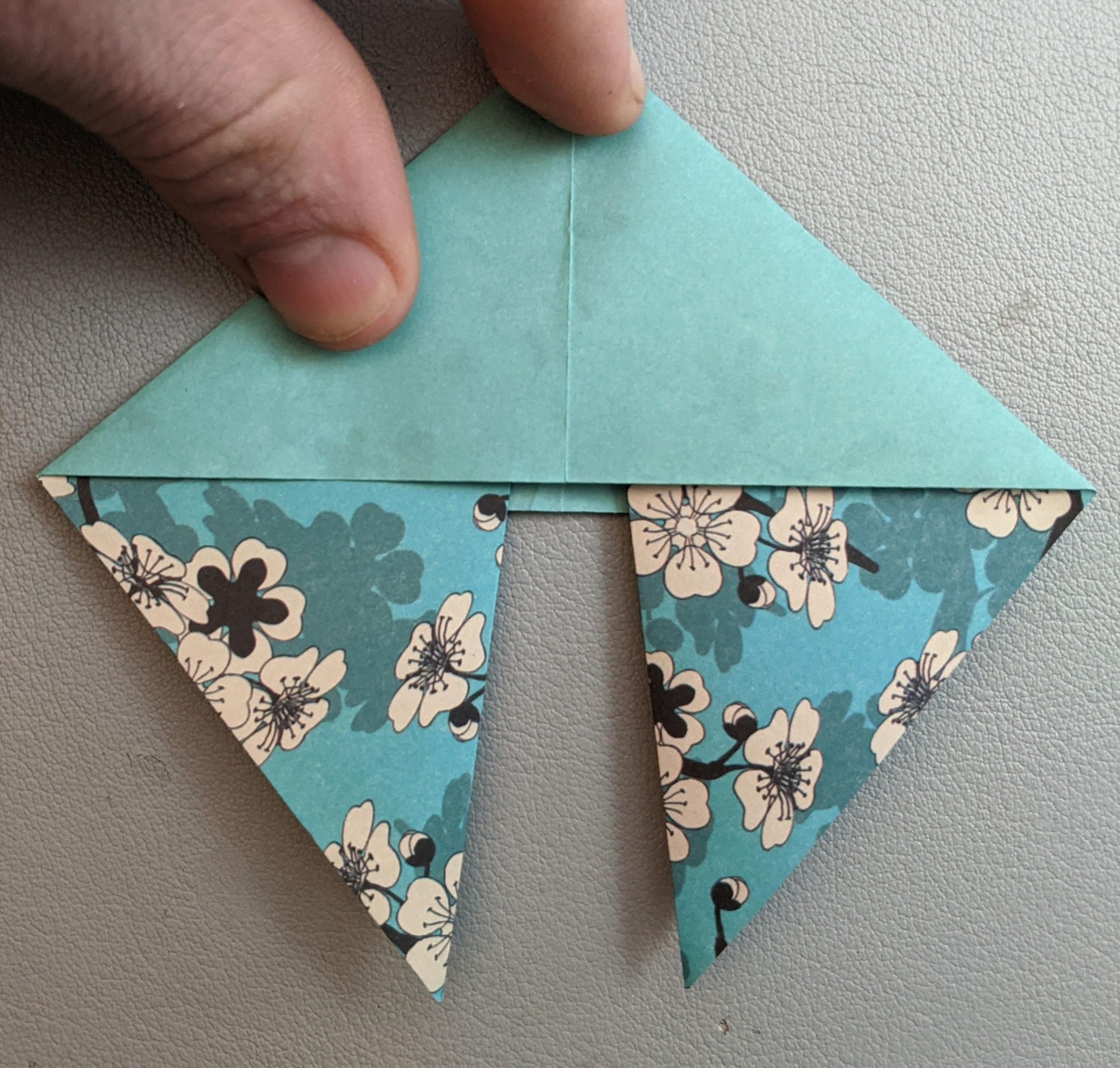 Origami Walrus Bookmark V2 : 9 Steps - Instructables