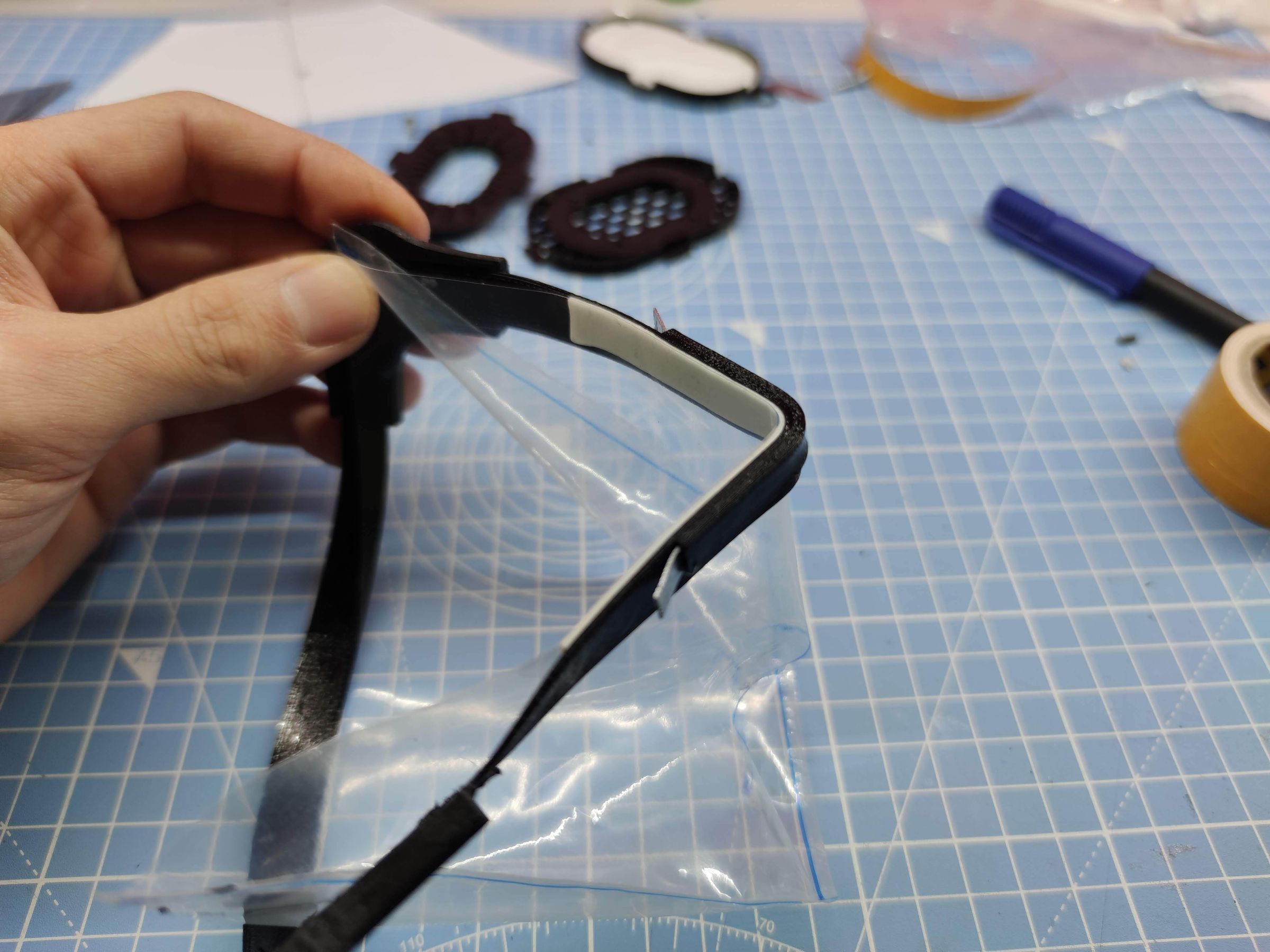 Slim and Adaptive Face Mask With Replaceable Filters : 10 Steps (with ...