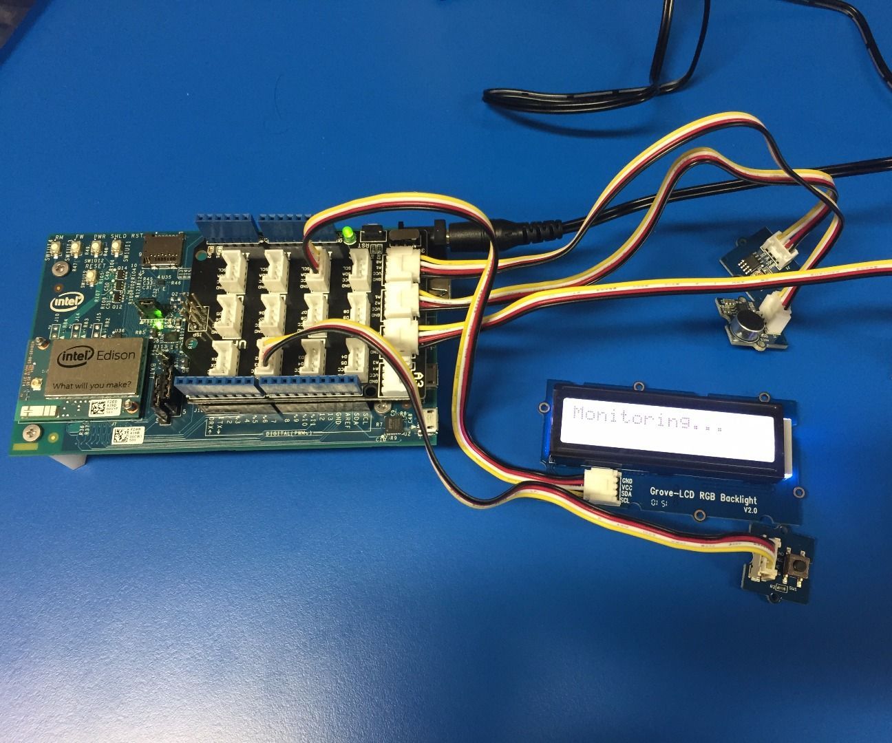 COLLECTION | Intel® IoT Roadshow Projects - Instructables