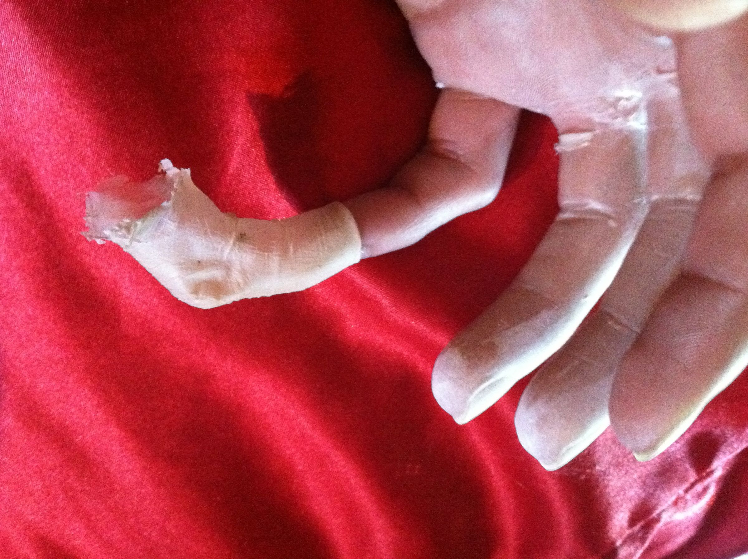 Simple Severed Fingers : 7 Steps (with Pictures) - Instructables