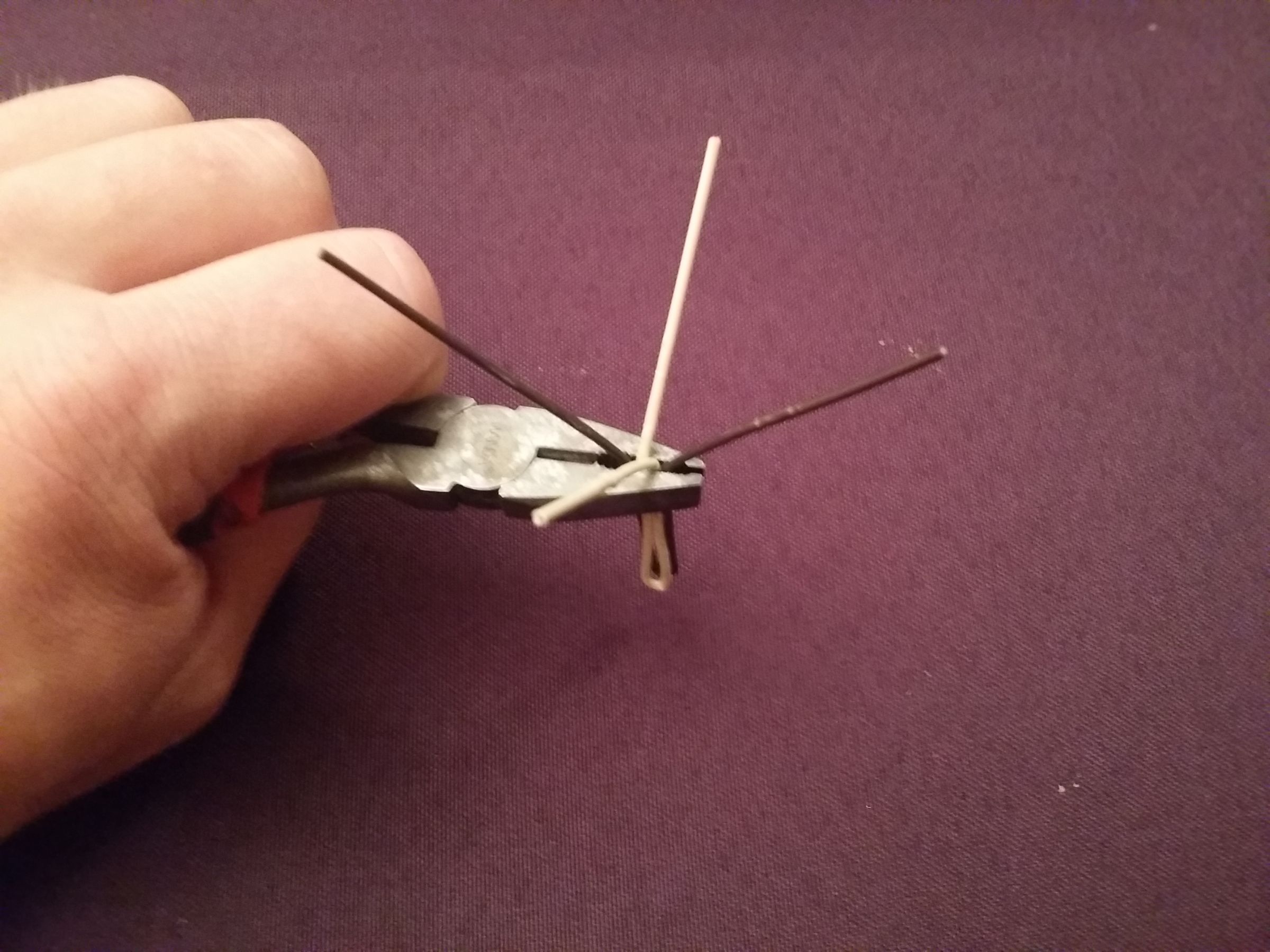 Paperclip Grappling Hook : 6 Steps (with Pictures) - Instructables
