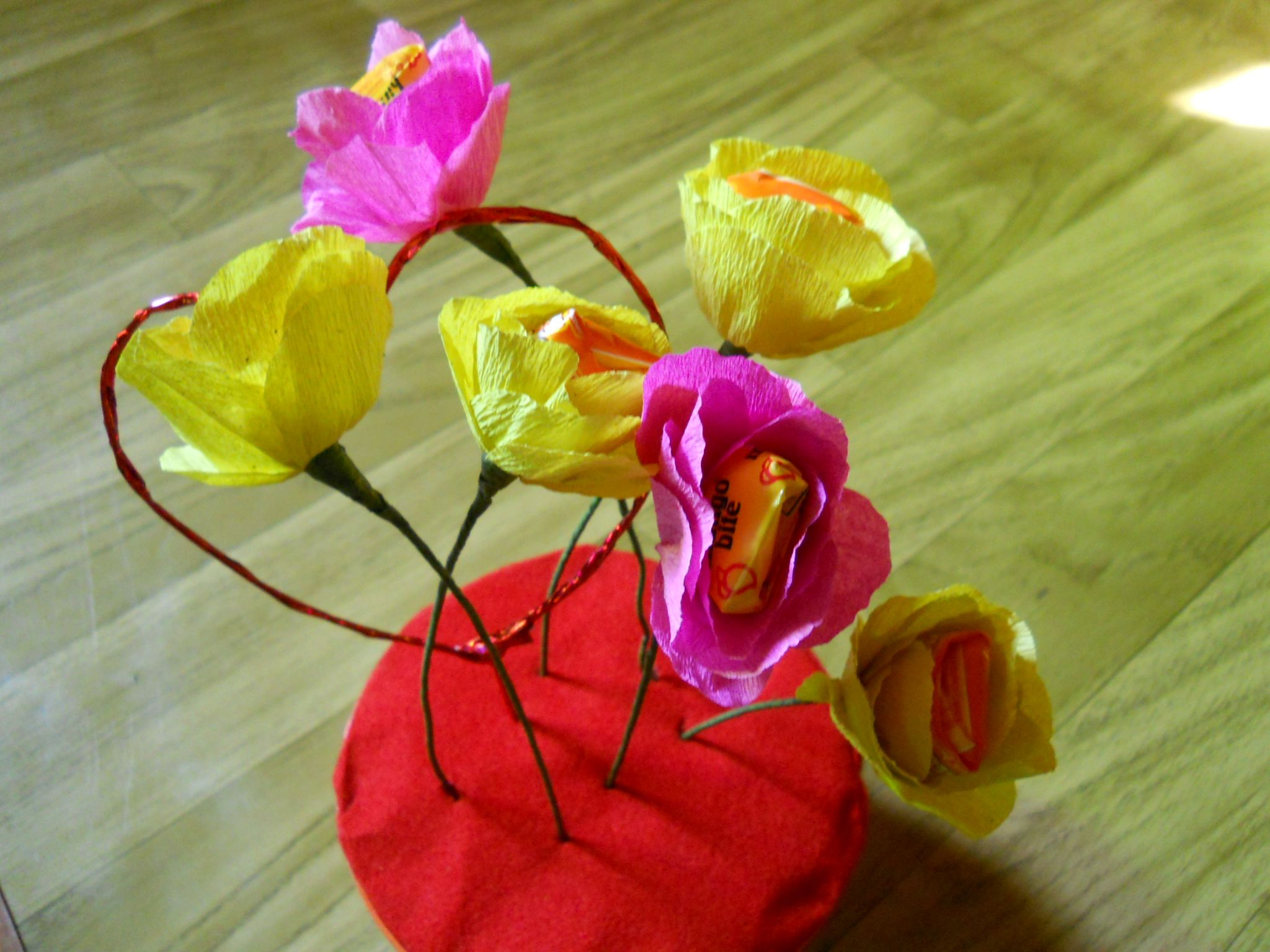 Candy Flower Bouquet : 6 Steps (with Pictures) - Instructables