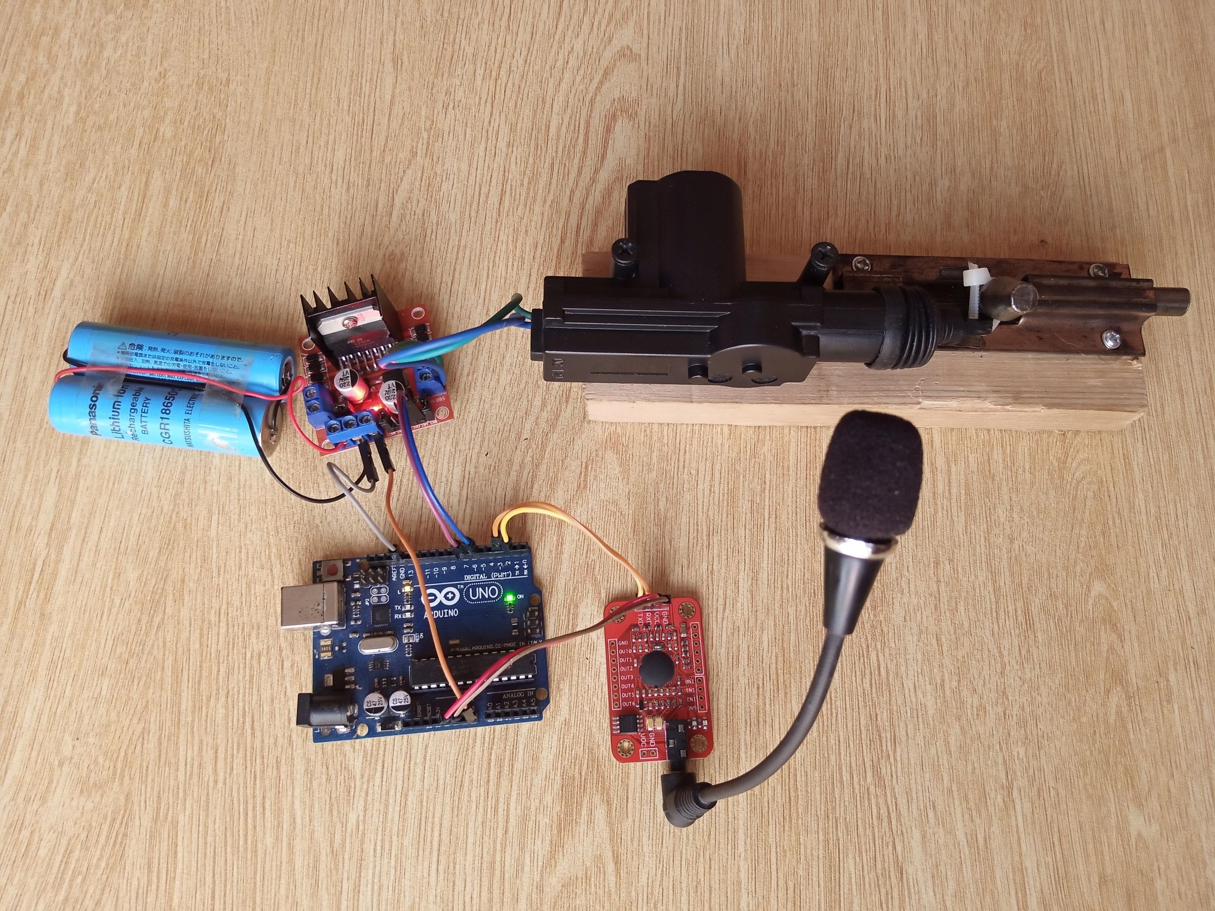 How to Make Voice Control Door Lock : 8 Steps - Instructables
