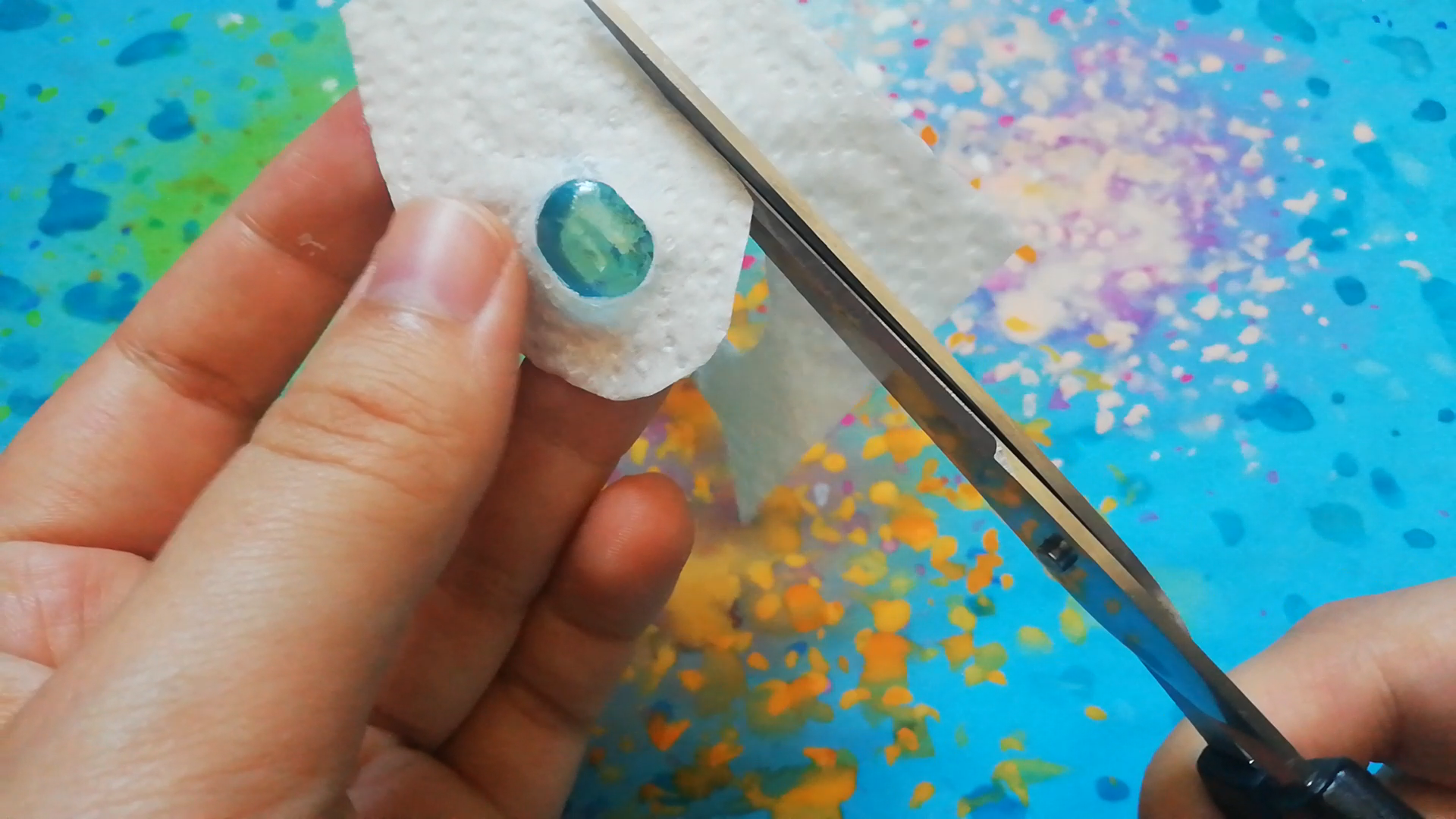 Holographic Gemstones From CDs : 9 Steps (with Pictures) - Instructables