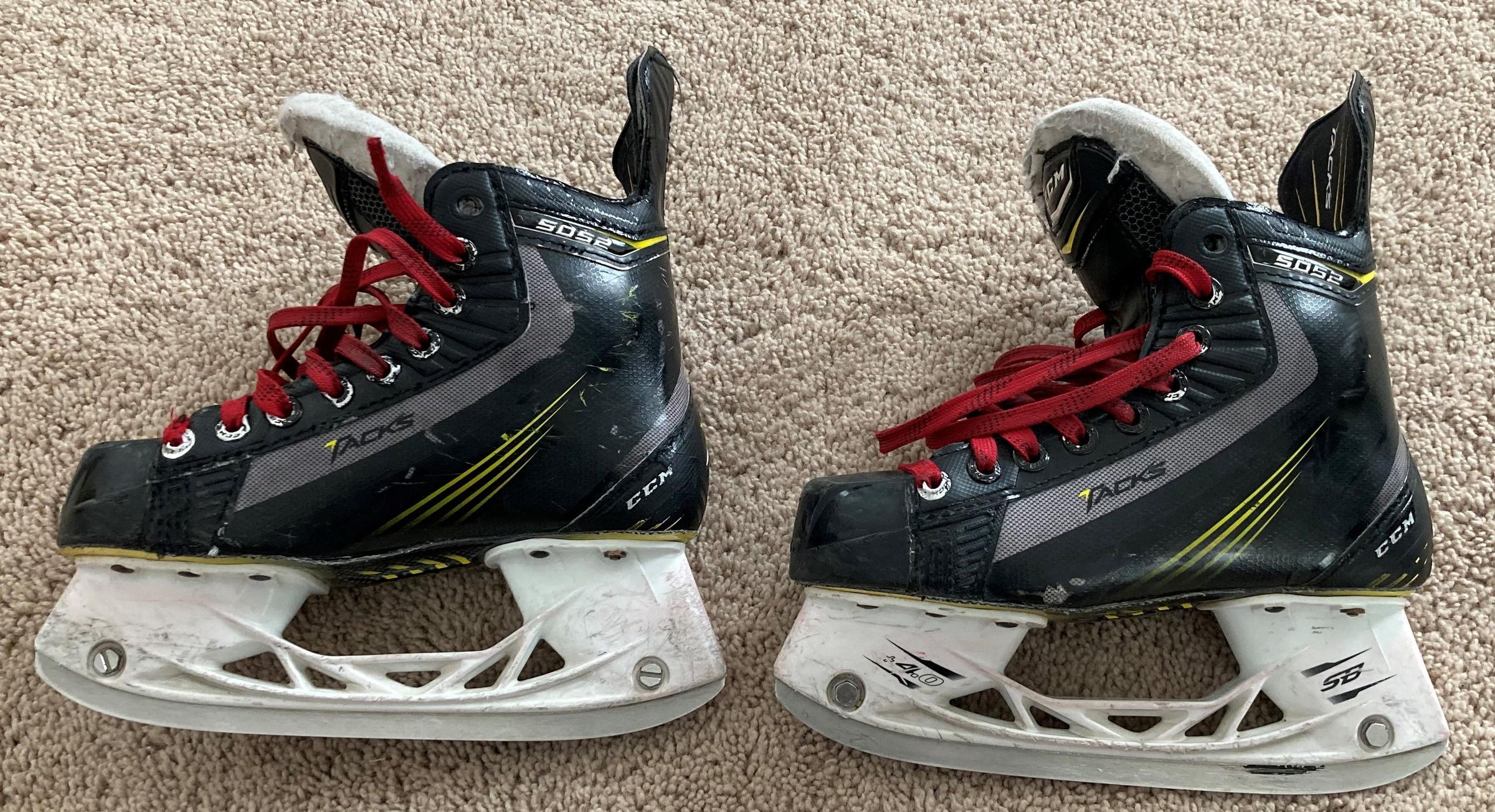 How to Dress for Ice Hockey : 11 Steps (with Pictures) - Instructables