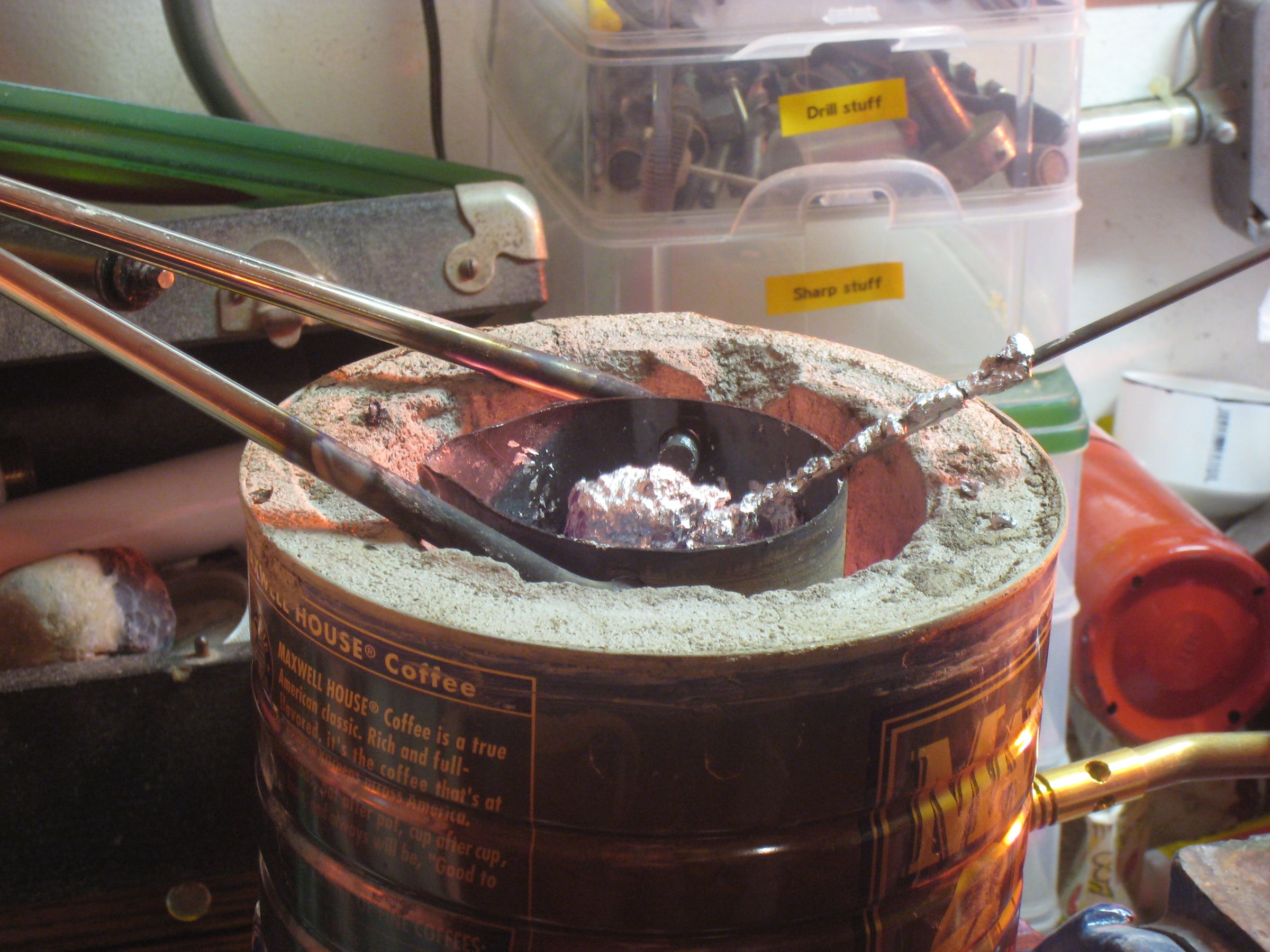 Ultimate Guide to Making a Cheap But Effective Aluminium Forge. : 5 ...