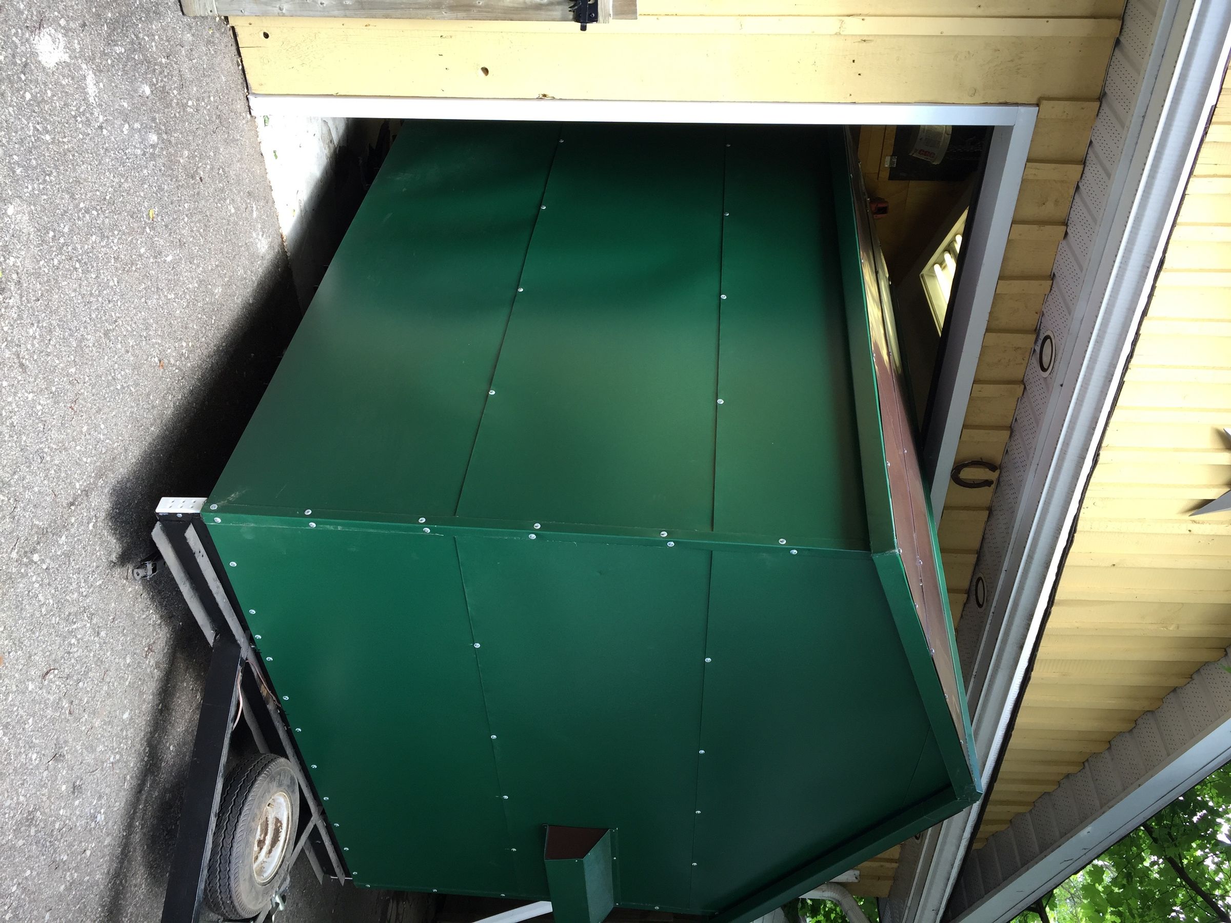 Tiny Dumpster House Trailer : 7 Steps (with Pictures) - Instructables