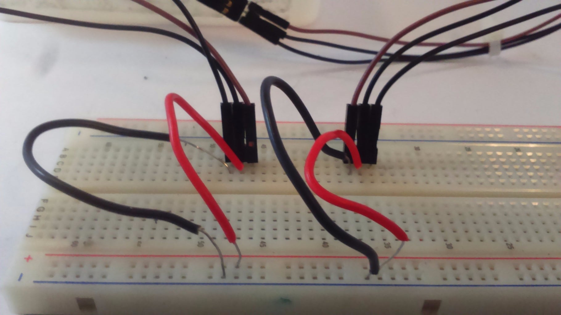 Automatic Fish Food Feeder Using Arduino Uno : 5 Steps (with Pictures ... Automatic Fish Food Feeder Using Arduino Uno : 5 Steps (with Pictures ...