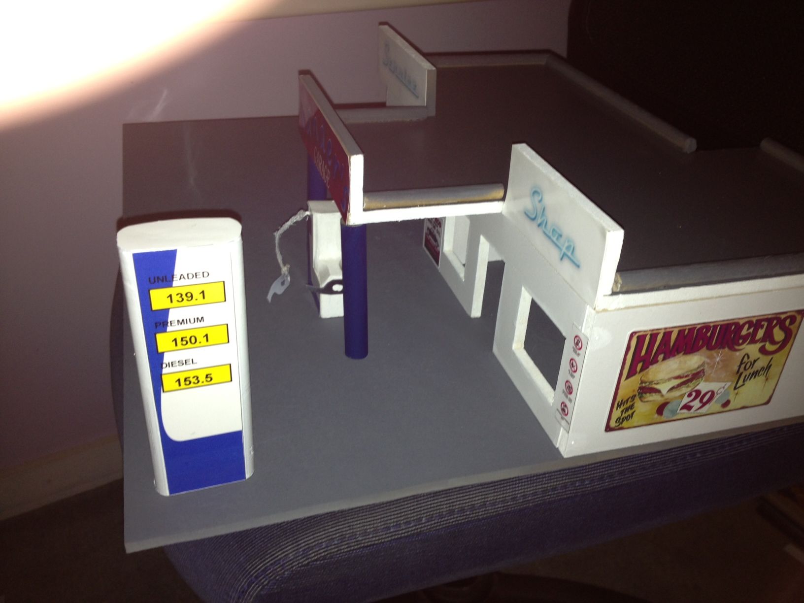 Toy Service Station : 3 Steps - Instructables