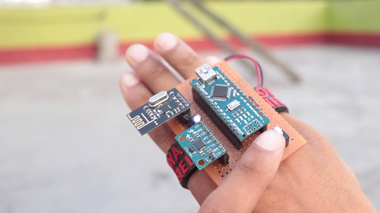 How To Make Arduino Gesture Control Robot At Home Using Radio Module 5019