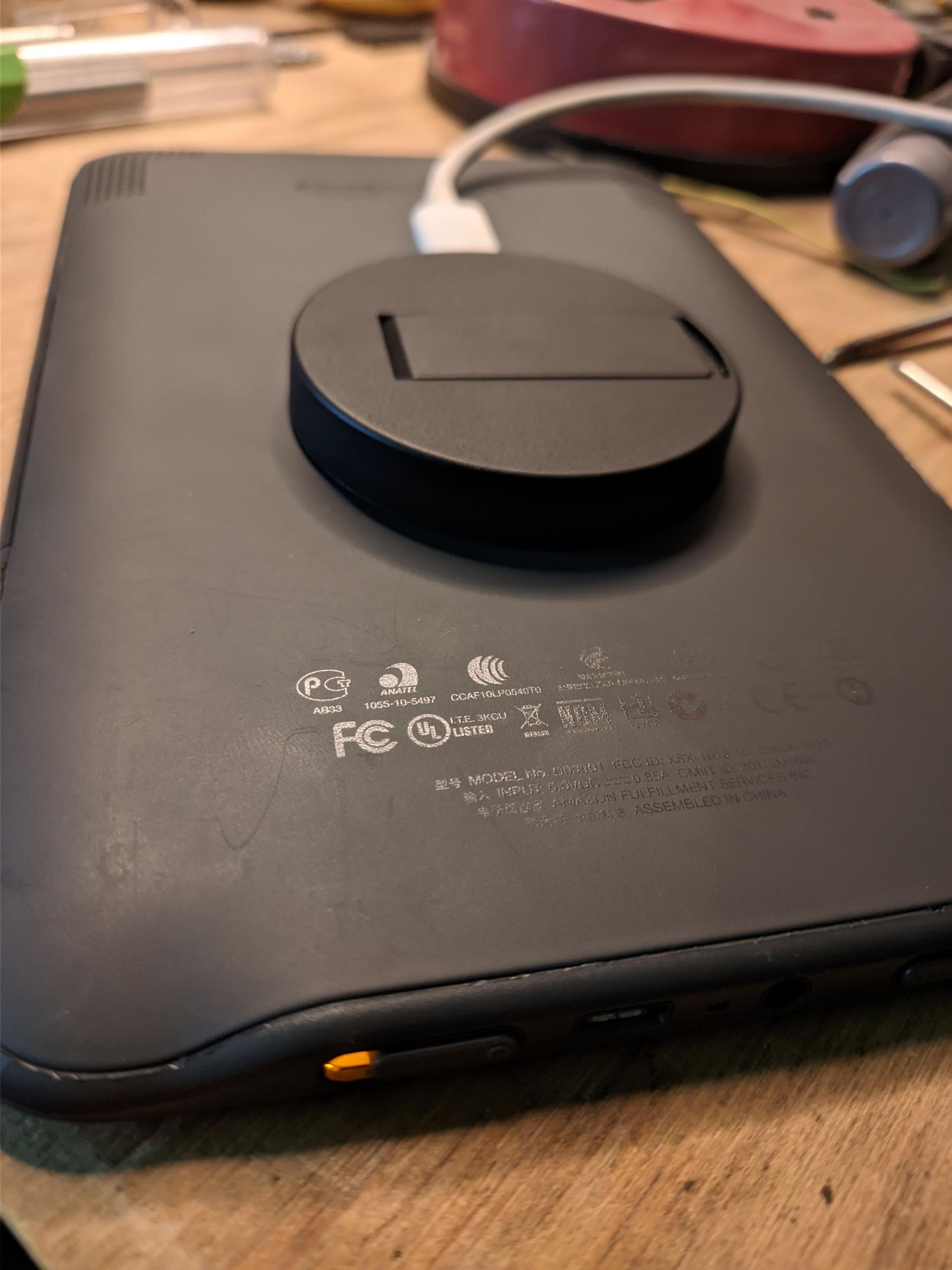 Modernize a Kindle and Lots of Other Devices to Use Wireless Charging ...