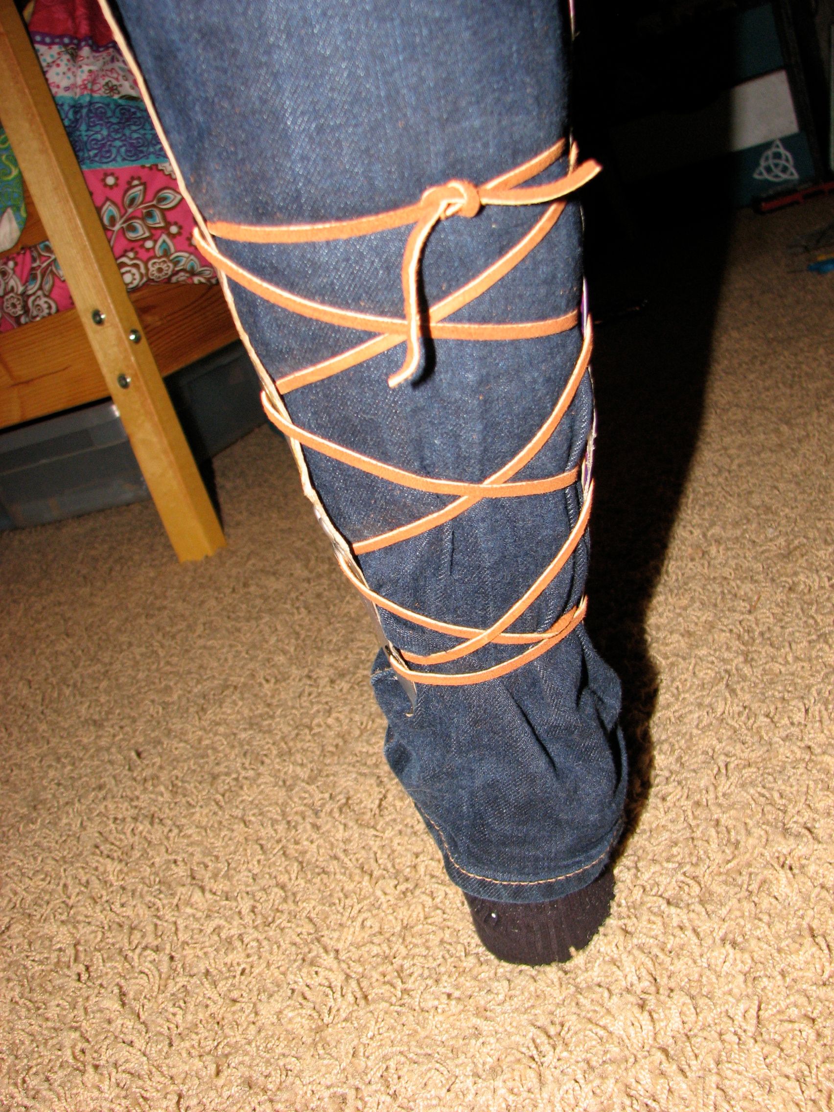 How to Make Greaves (Leg Armor) Out of Cardboard : 7 Steps (with ...