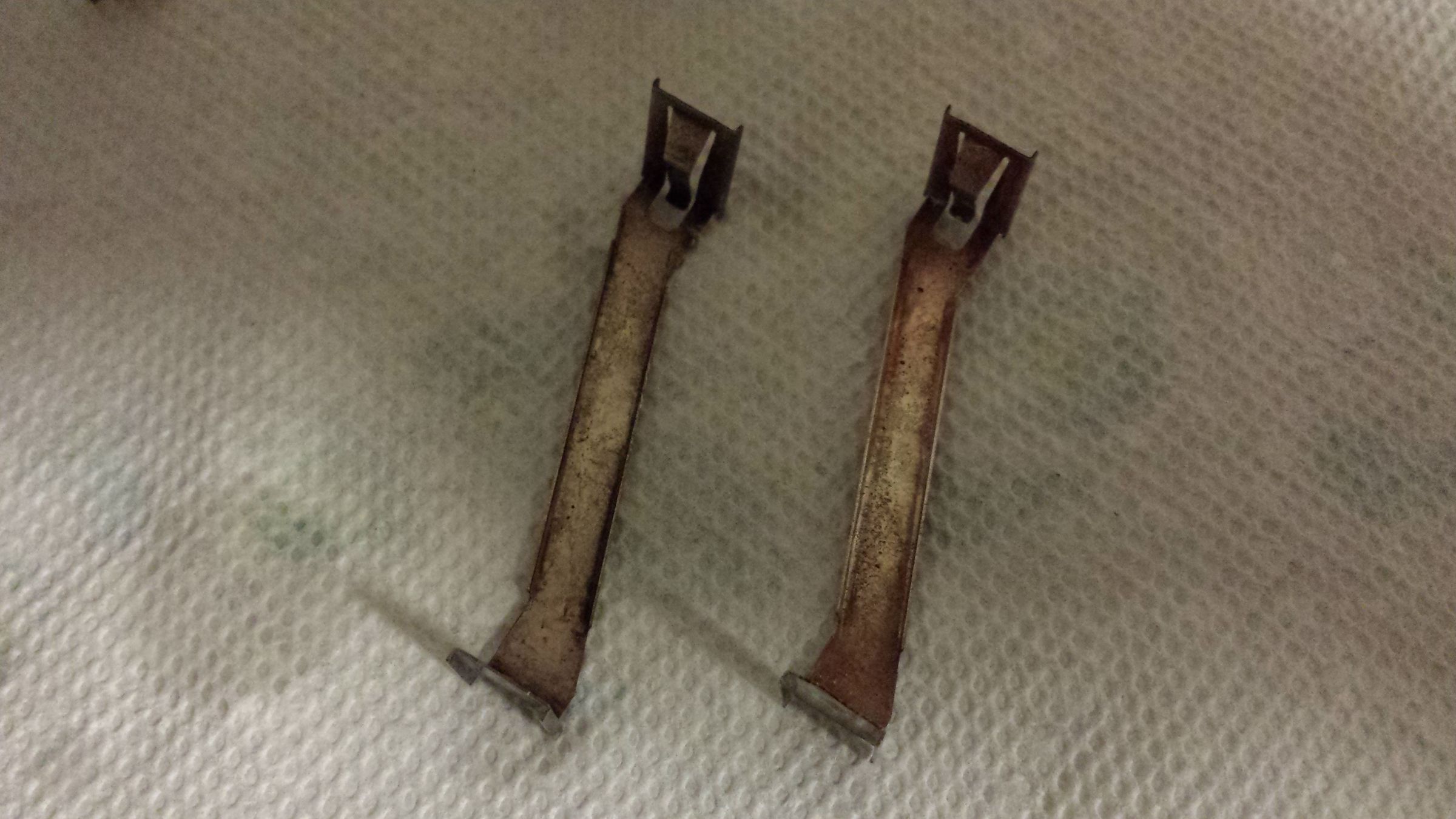 Restoring Corroded Battery Contacts : 7 Steps (with Pictures ...