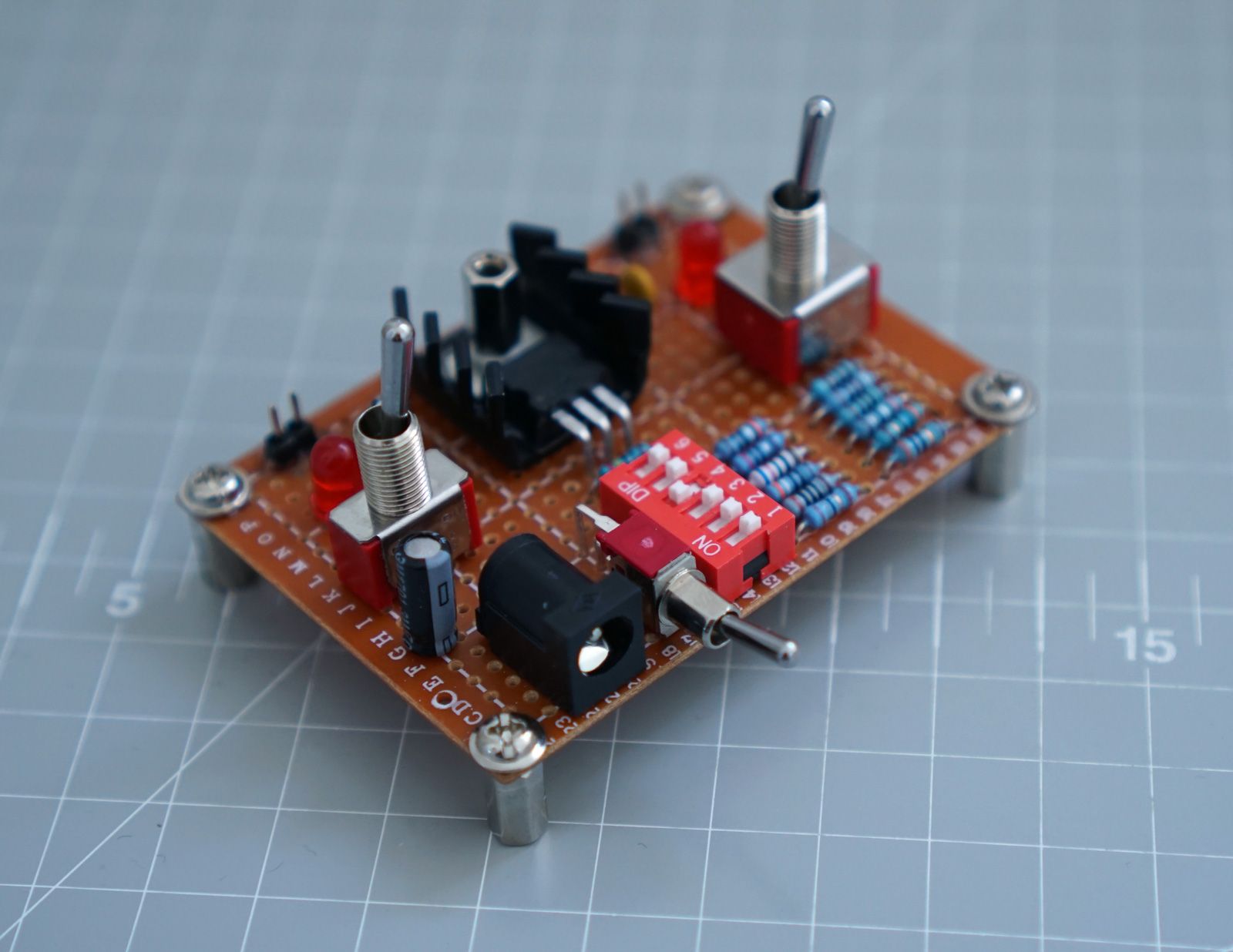 Ultimate DIY Breadboard Power Supply : 9 Steps (with Pictures ...