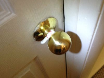 FloorKnob - Hands Free Doorknob : 11 Steps - Instructables