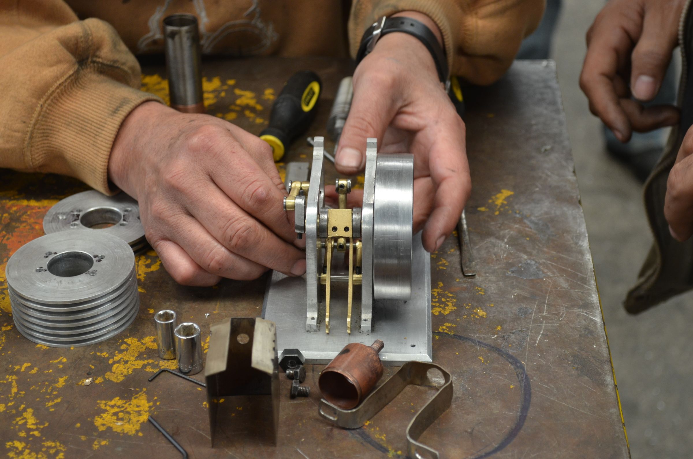 Stirling Engine : 4 Steps (with Pictures) - Instructables