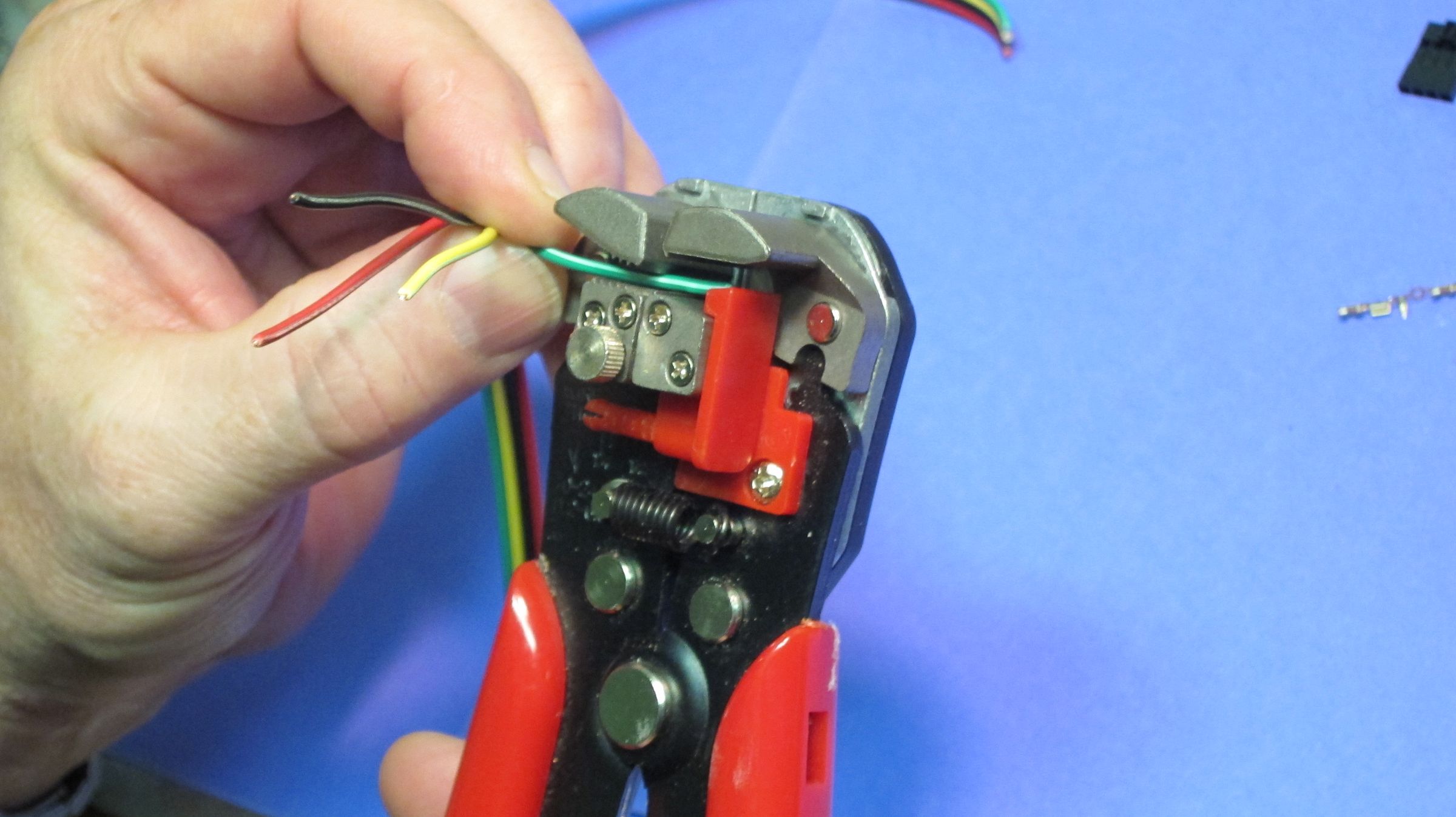 FTC - Encoder Cables for AndyMark NeveRest Motors : 9 Steps - Instructables