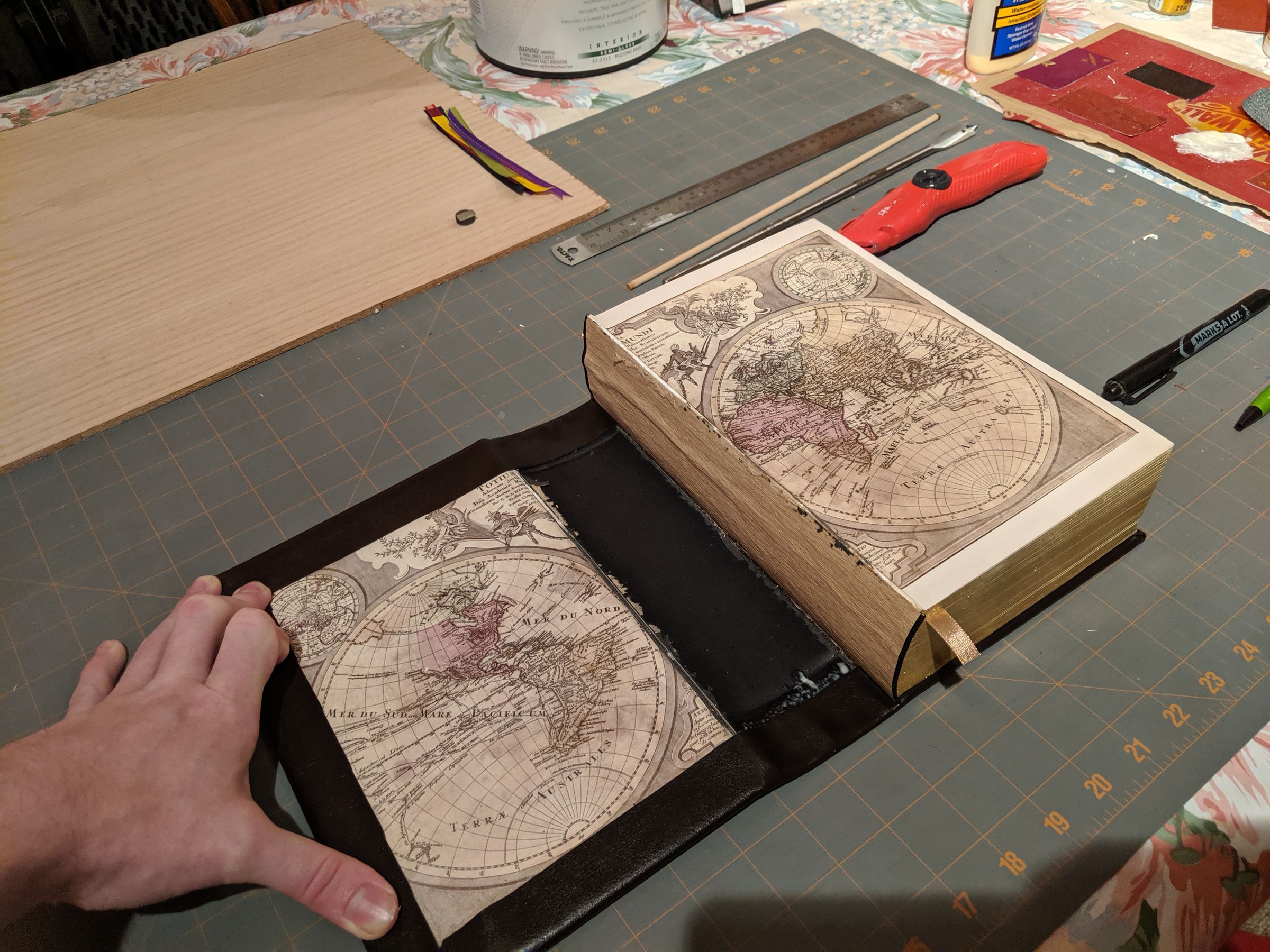 DnD RPG Book Dice Tray : 12 Steps (with Pictures) - Instructables