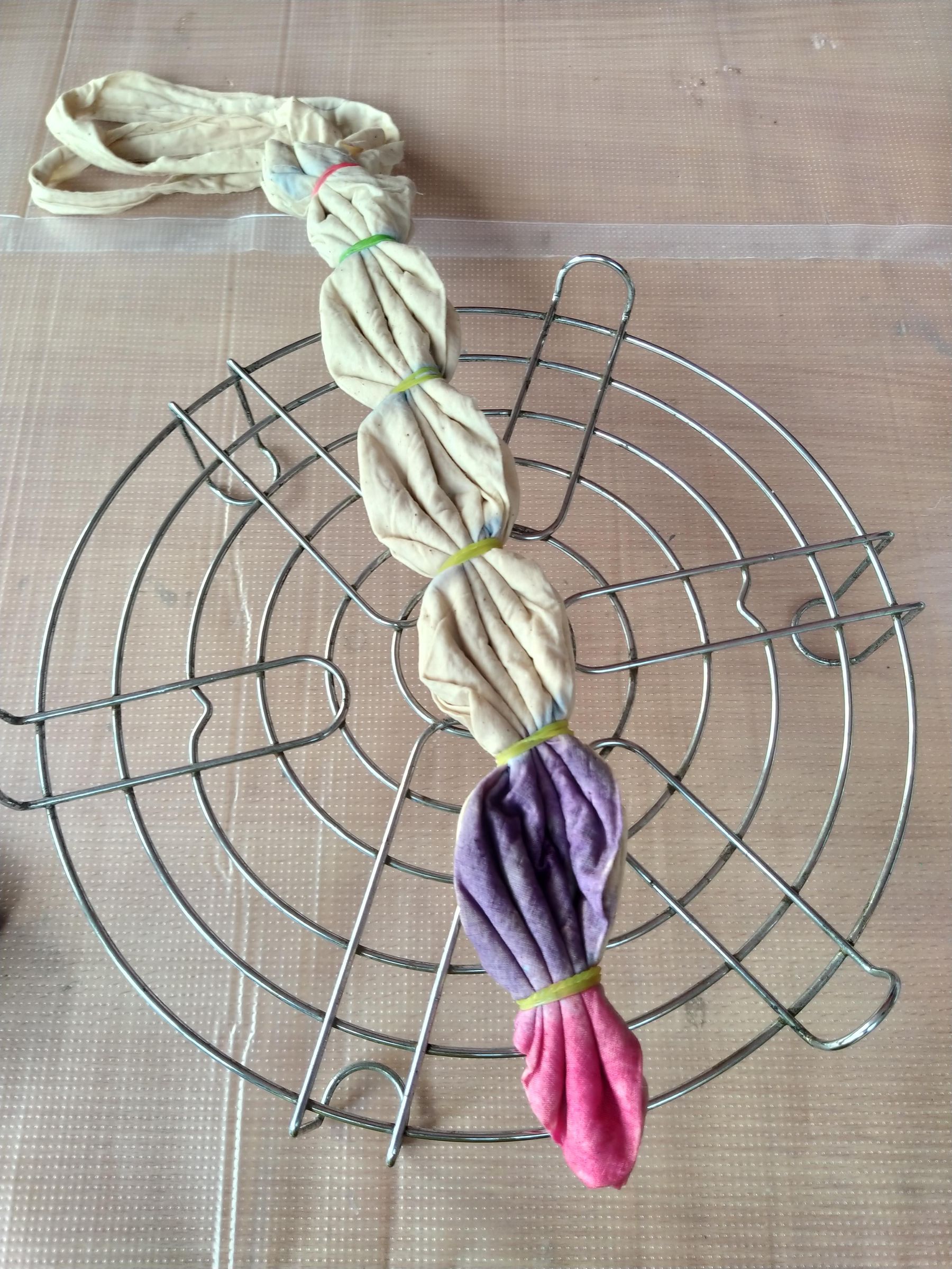 Tie Dye Pattern : 16 Steps (with Pictures) - Instructables