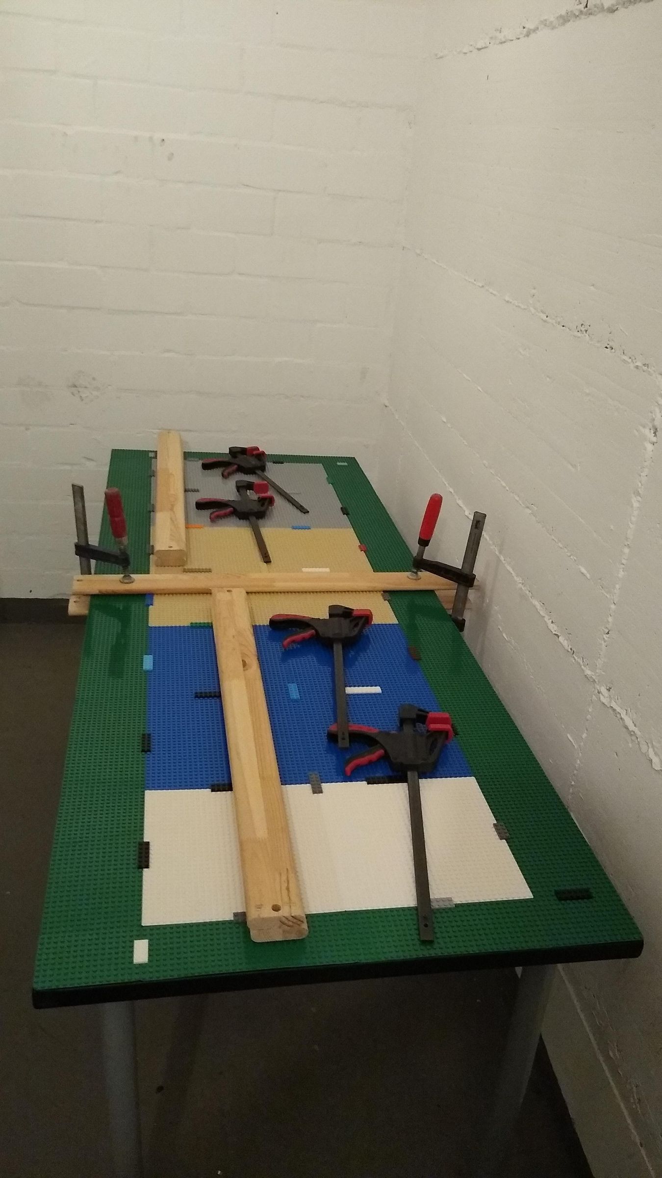 Lego Play Table (with Interchangeable Baseplates) - Updated : 7 Steps ...