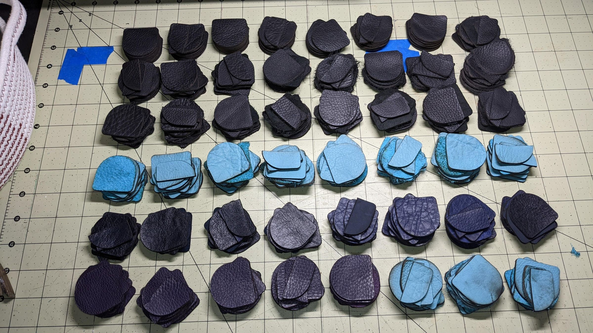 Scrap Leather Scales : 6 Steps (with Pictures) - Instructables