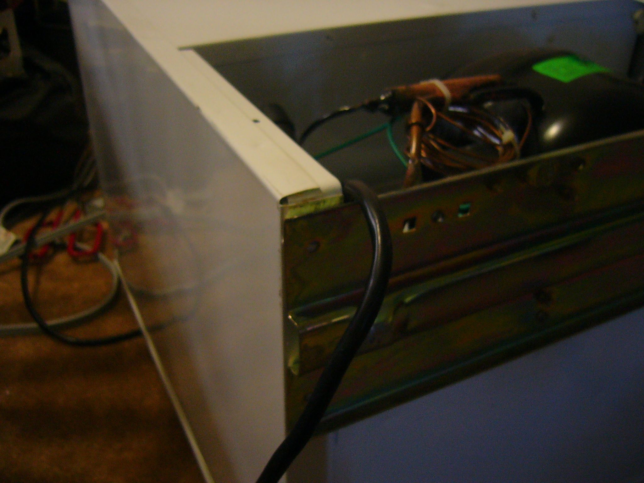 How to Convert a Mini Fridge to a Chest Refrigerator : 6 Steps (with ...