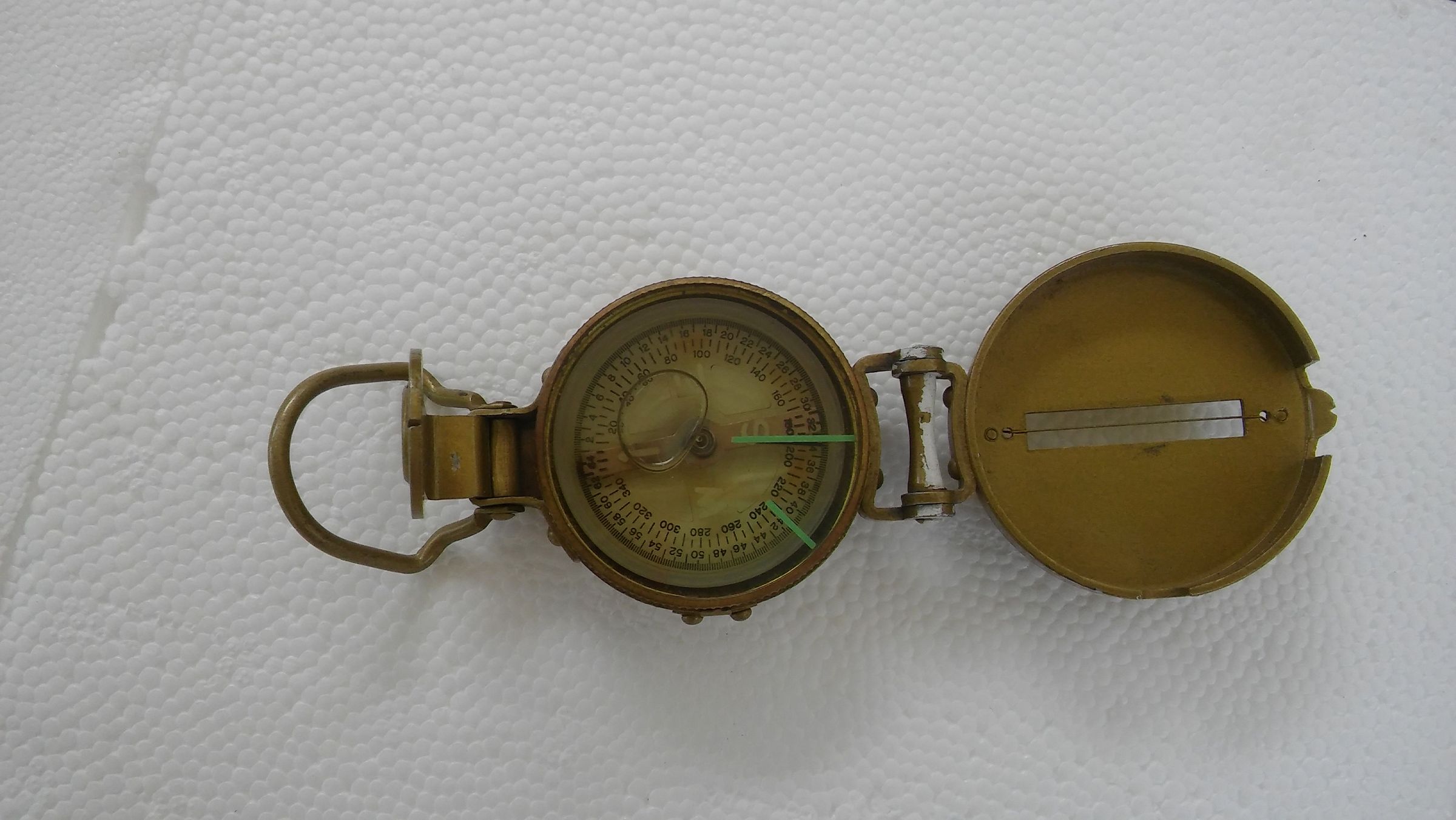 De-Bubbling a Compass : 8 Steps (with Pictures) - Instructables