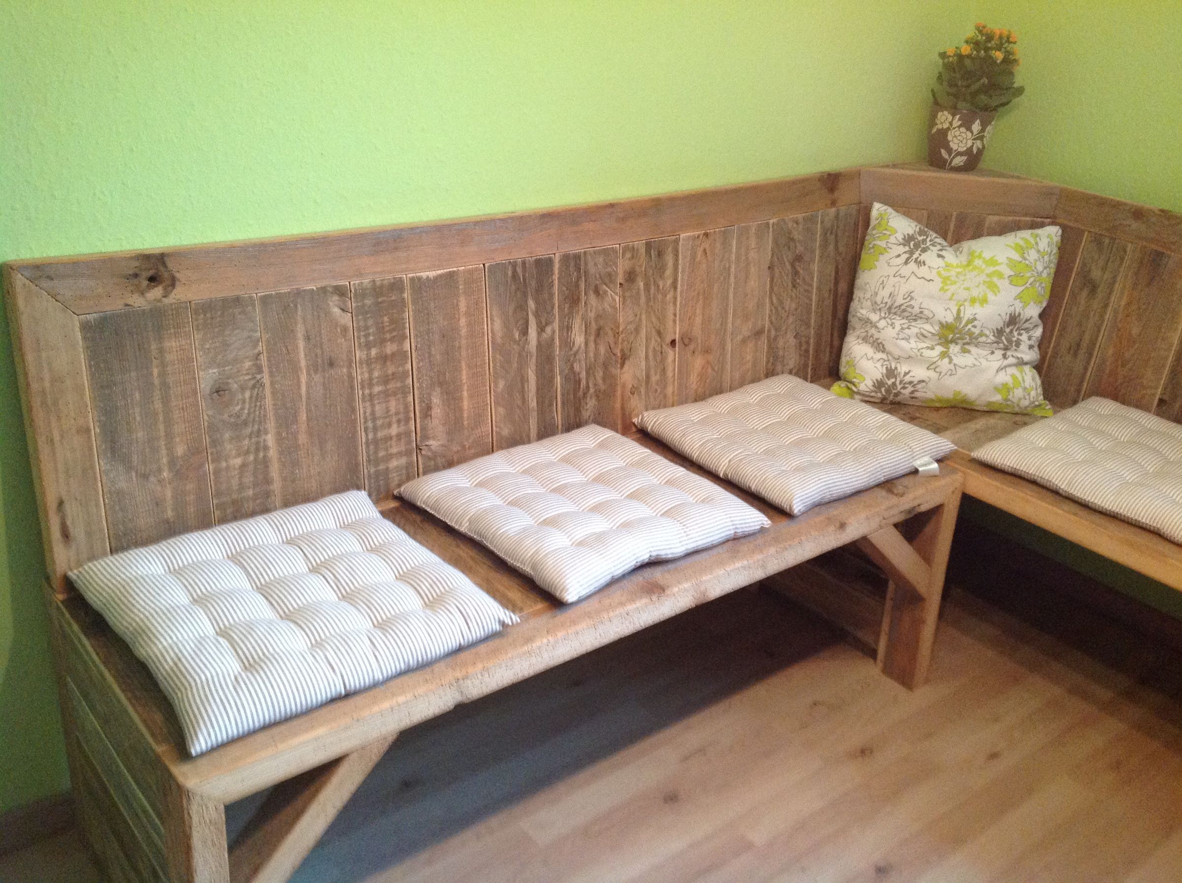 Pallet Corner Bench : 6 Steps - Instructables