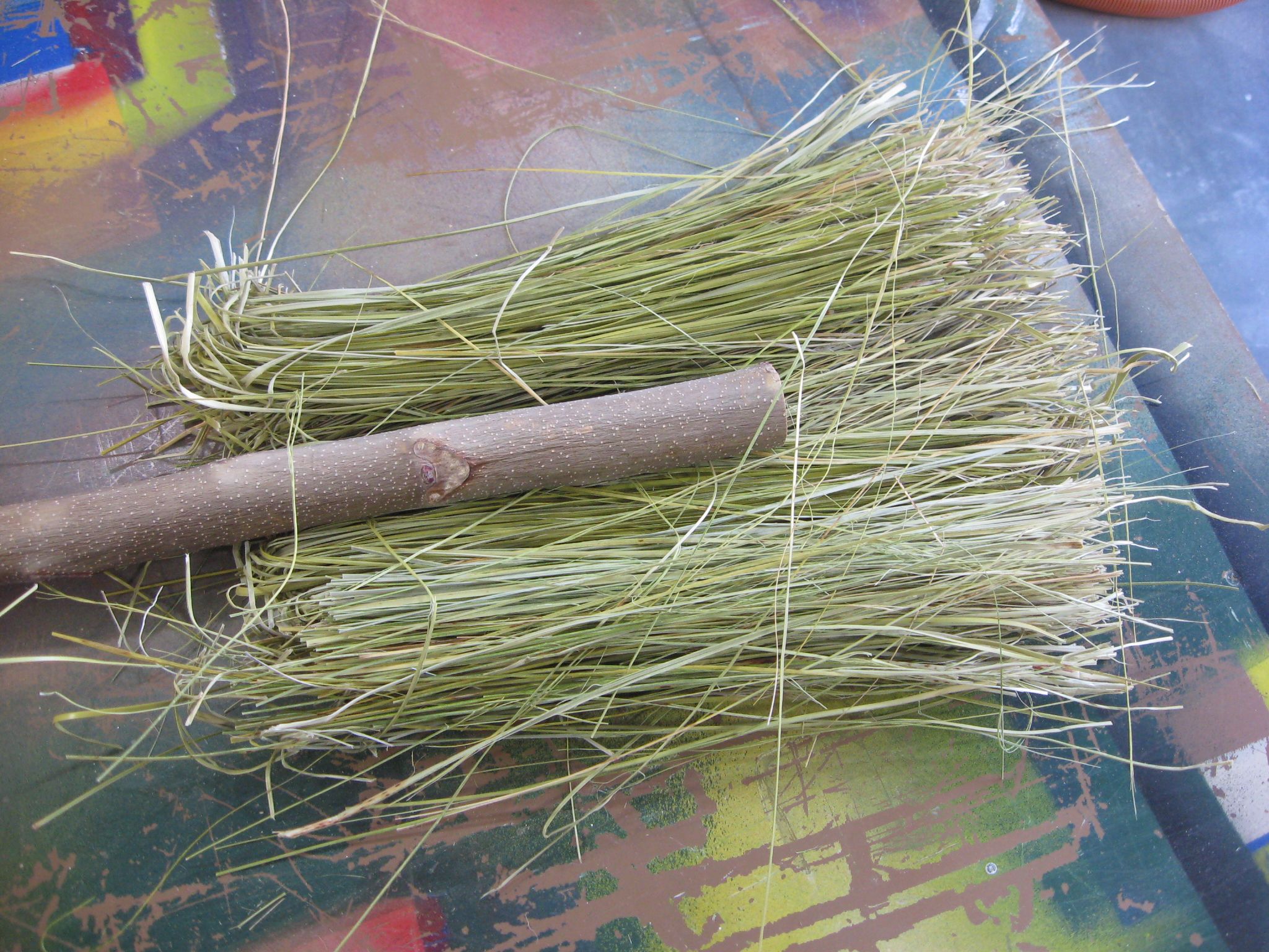 Classic Witch's Broom : 6 Steps (with Pictures) - Instructables