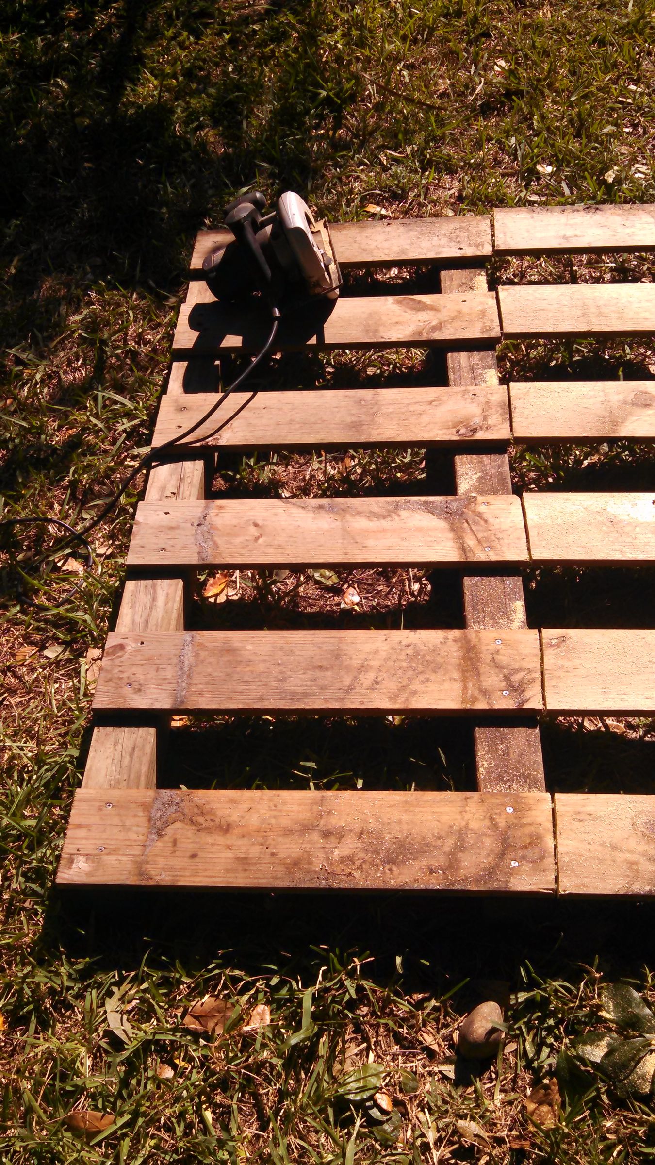 The 30 Minute Firewood Rack - Pallet Style : 6 Steps - Instructables
