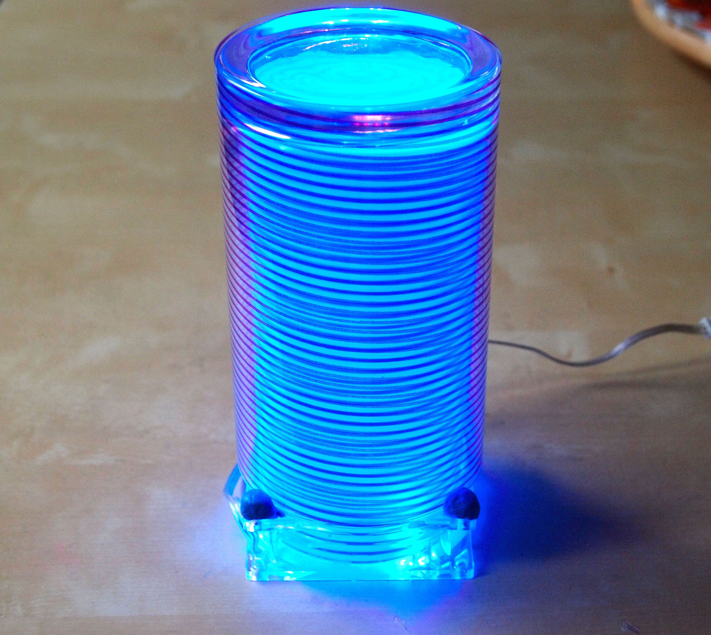 Moire Effect Spinning Lamp : 7 Steps (with Pictures) - Instructables