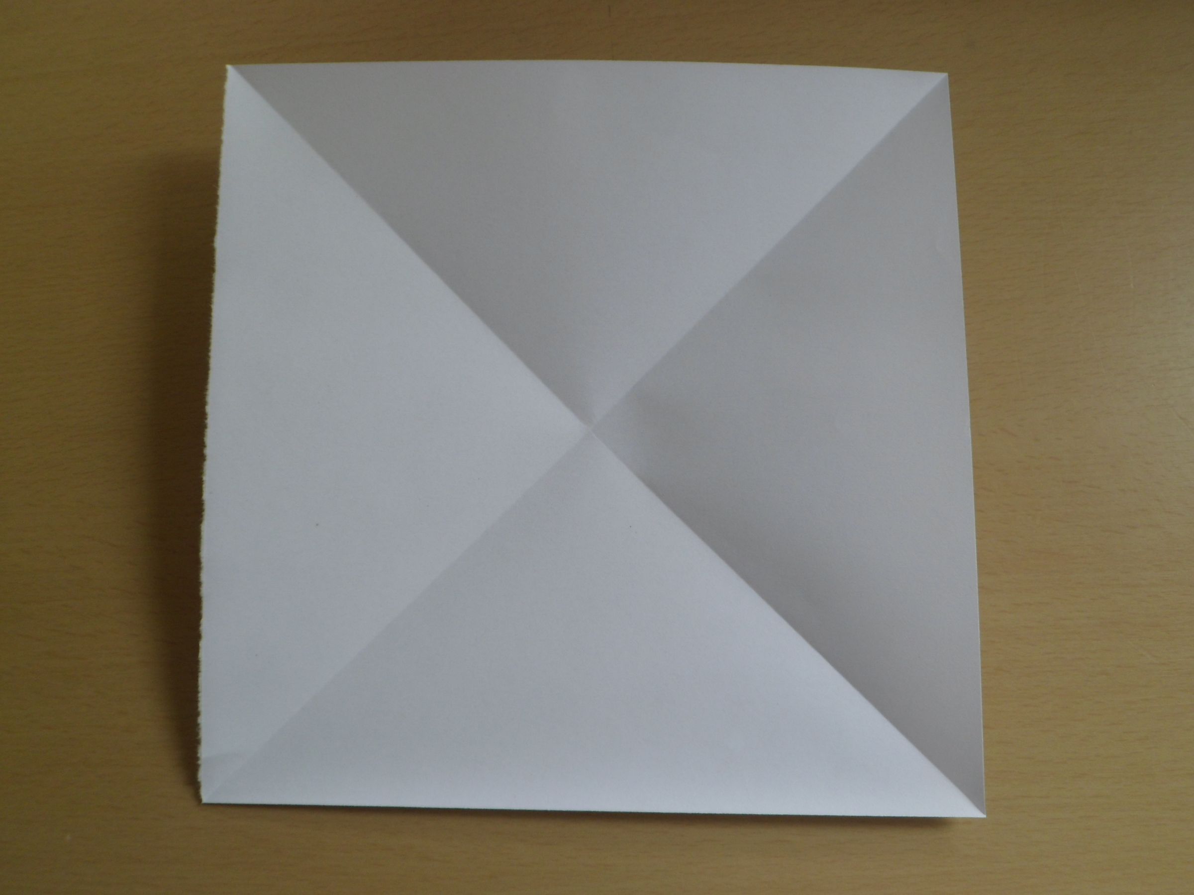 Origami Robo : 8 Steps - Instructables